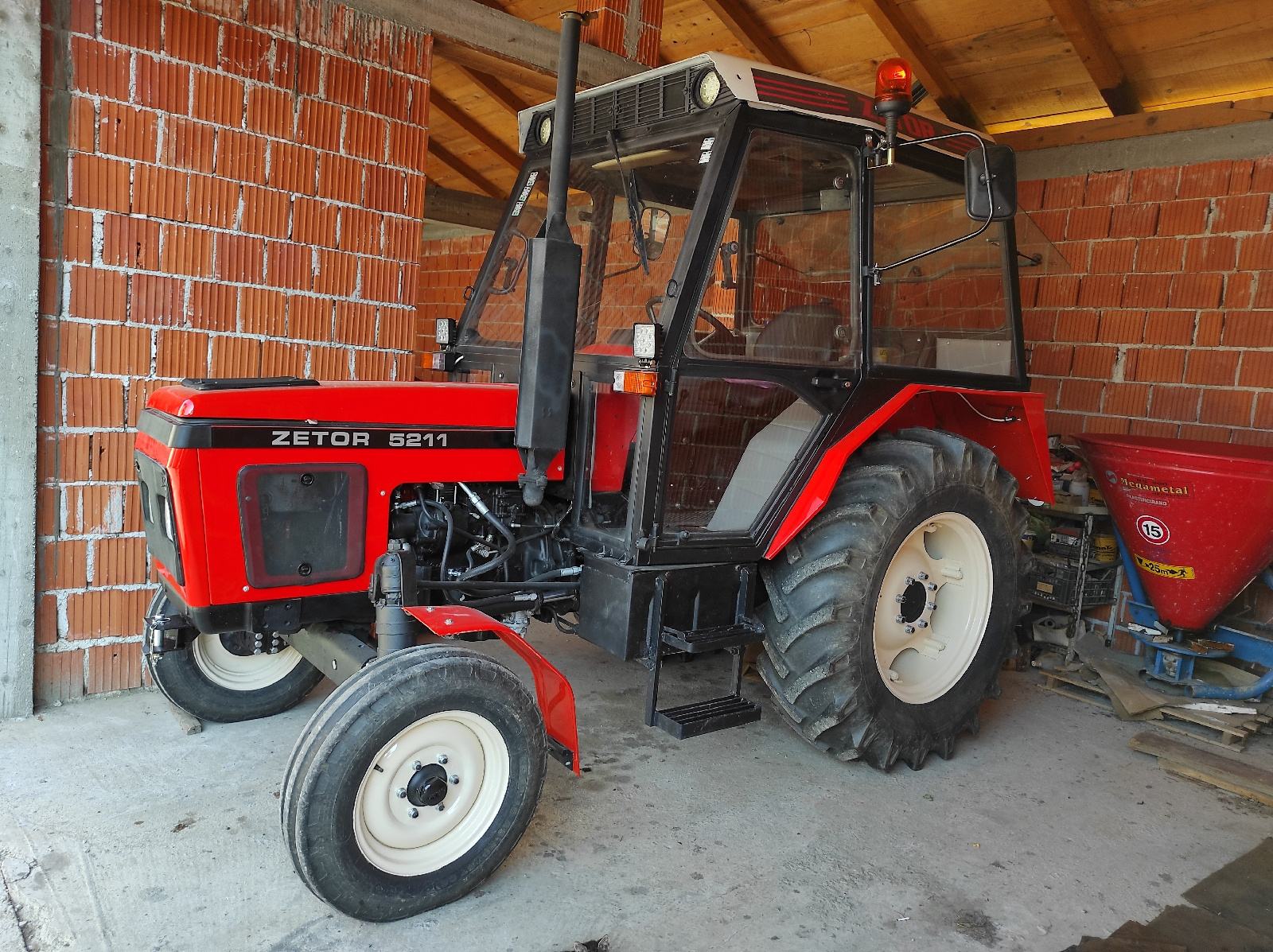 ZETOR 5211