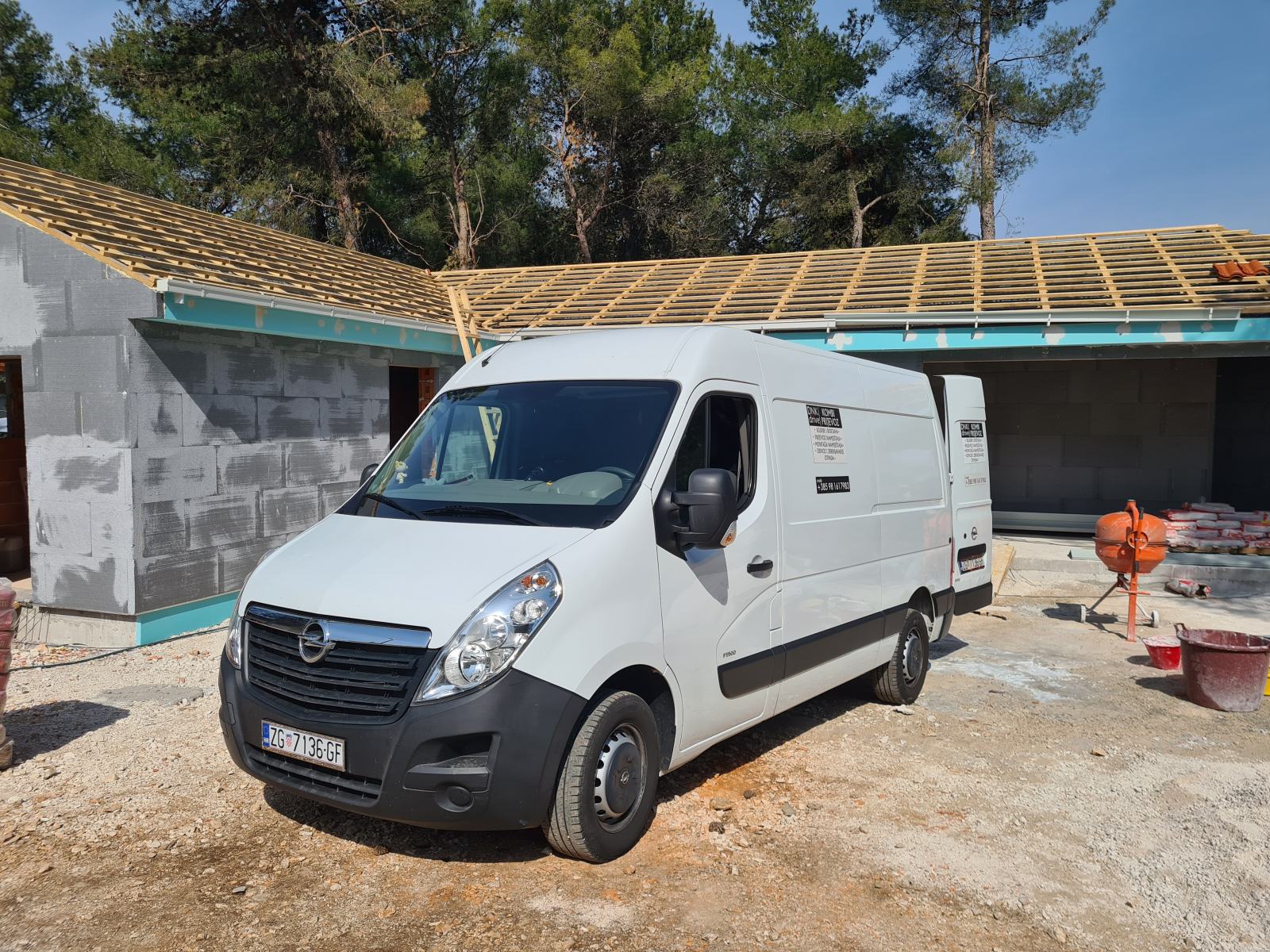 Selidbe i prijevoz stvari i namještaja ** KOMBI PRIJEVOZ-SELIDBE**