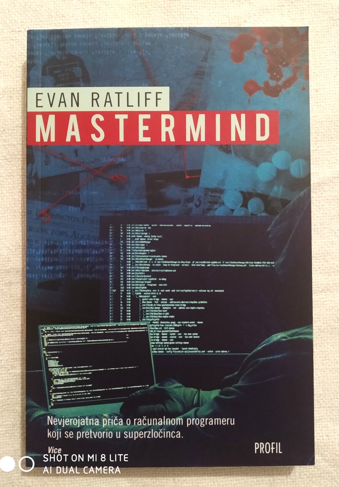 Evan Ratliff: Mastermind.