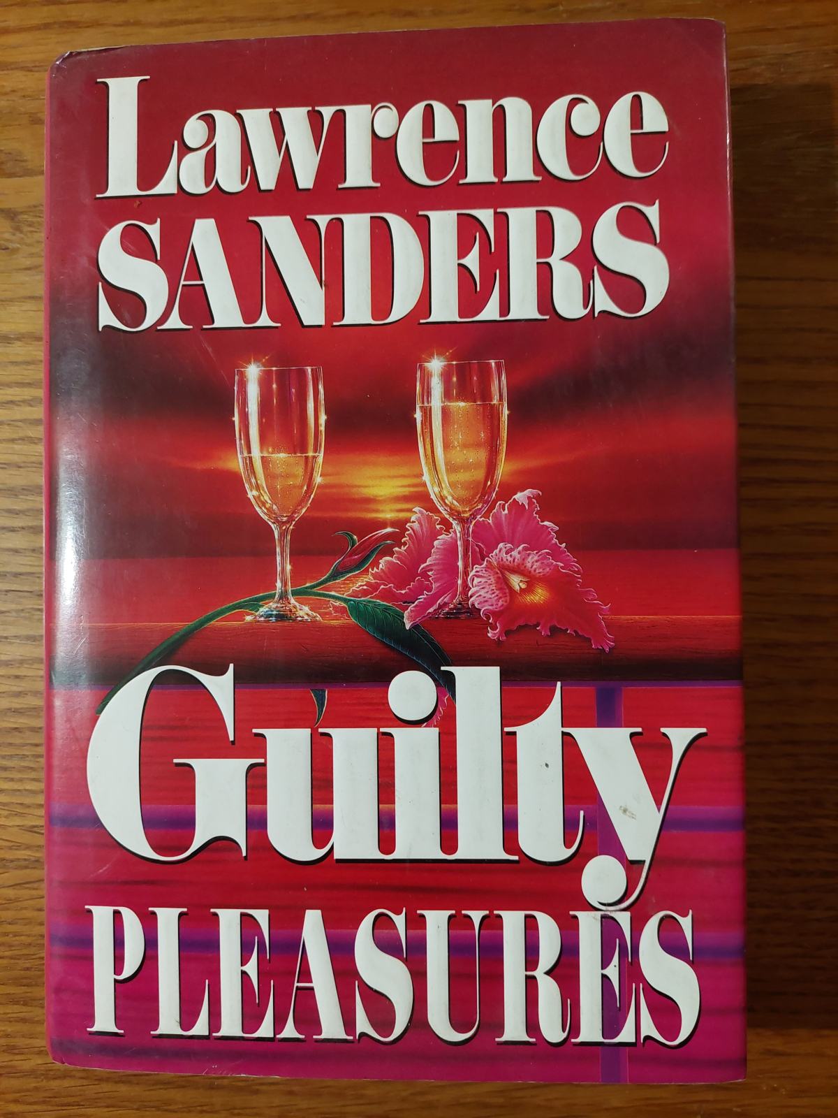 GUILTY pleasures - Lawrence SANDERS / Book design by Julie DUQUET