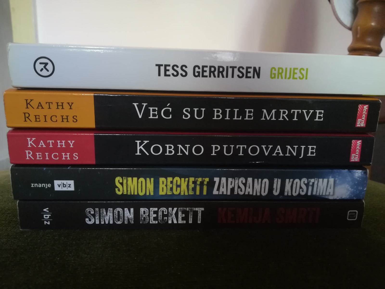 Komplet Krimi Triler Knjiga