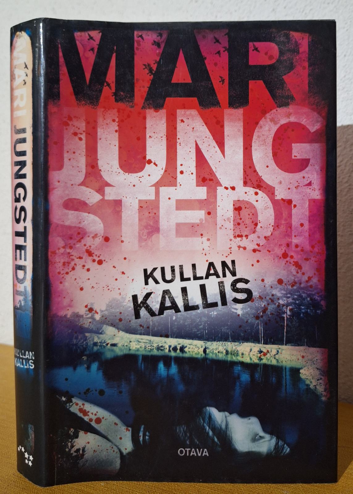 Kullan Kallis - Mari Jungstedt - finski jezik