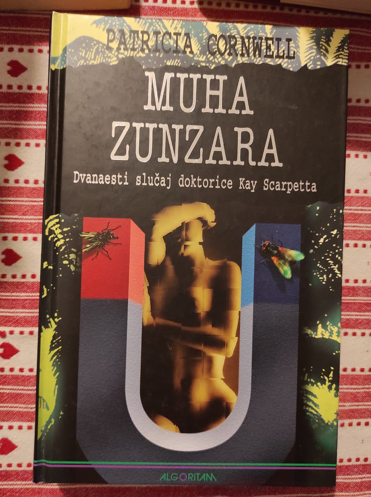 Muha zunzara Patricia Cornwell