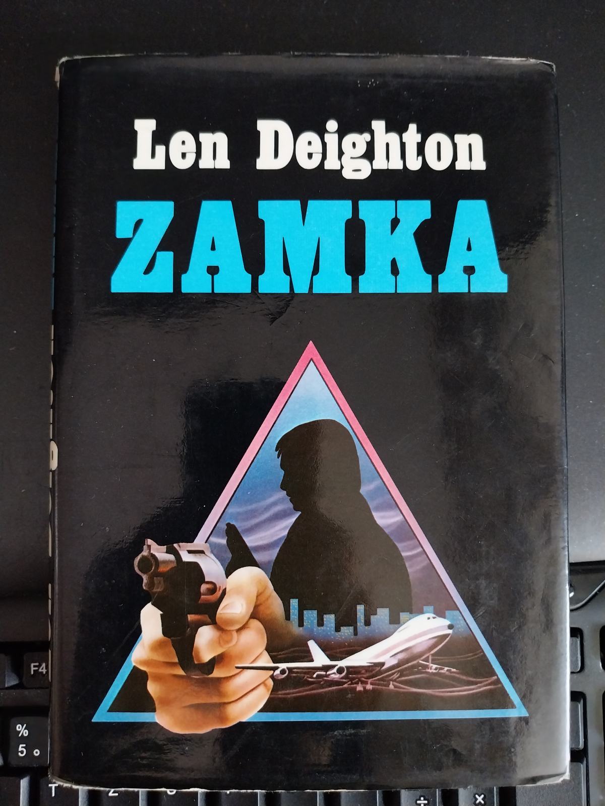 ZAMKA - Len Deighton