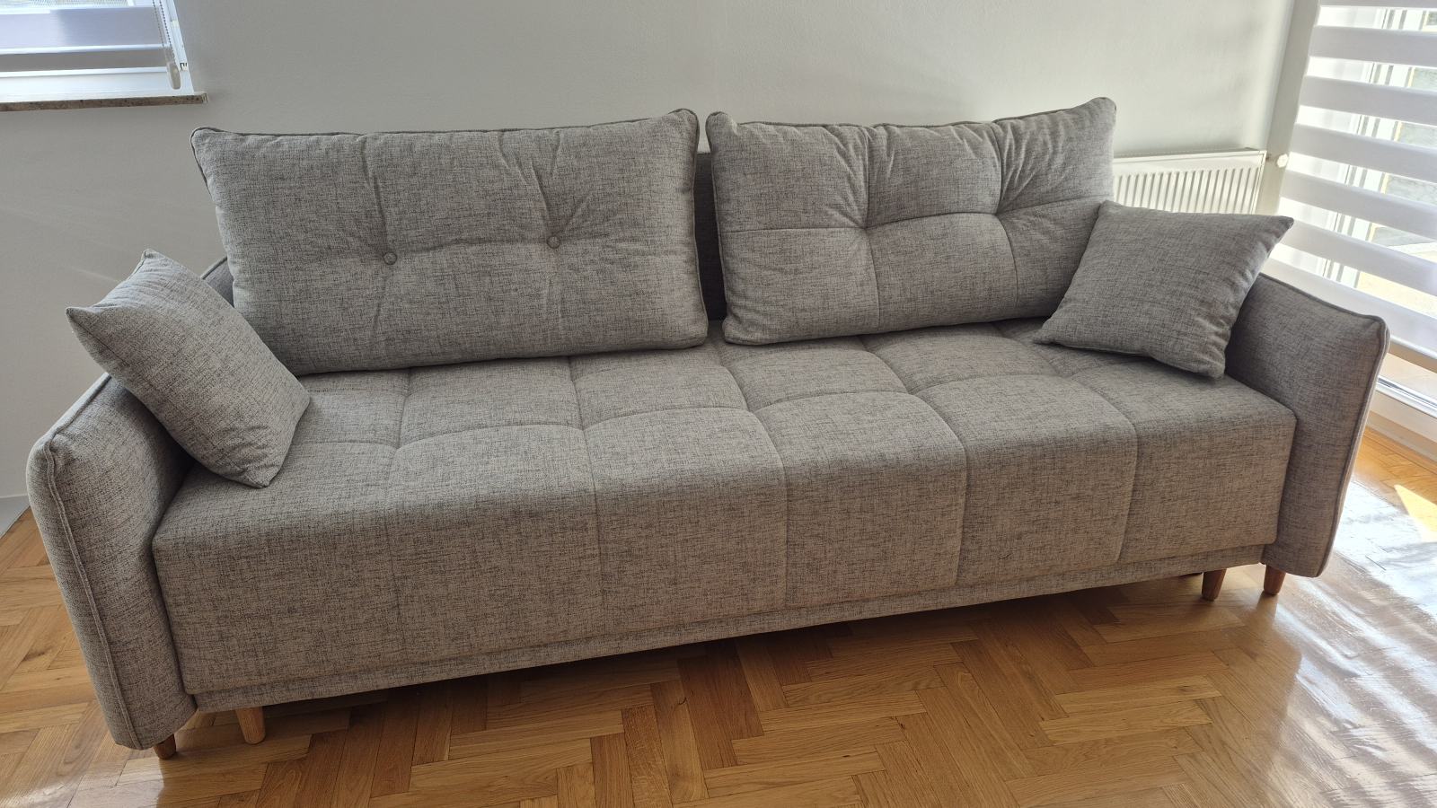 Moderni trosjed - NOVO - prodaja HITNO