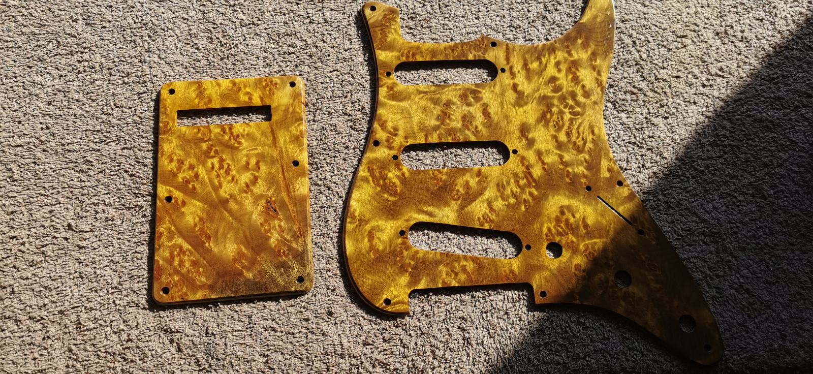 Birdseye maple pickguard + backplate USA