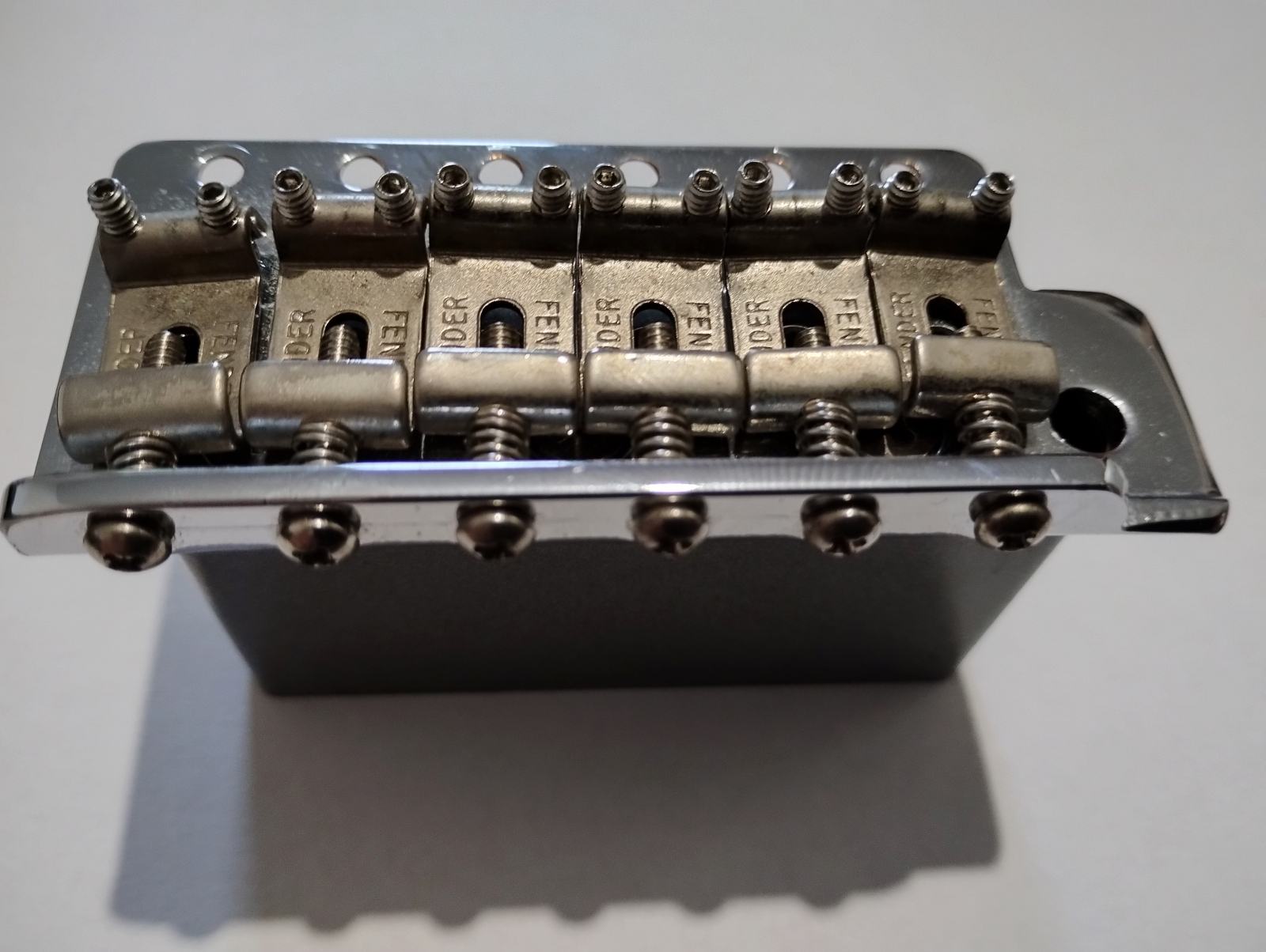 Fender Road Worn Strat 60s reissue 6 point bridge, prodajem/mijenjam