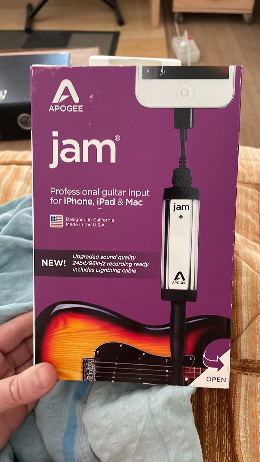 JAM professional guitar input for iPhone