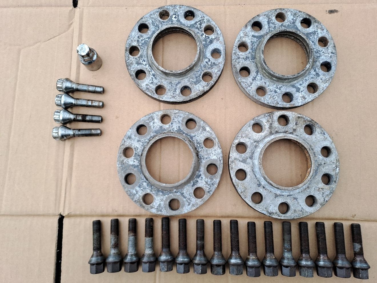 DISTANCERI 5x120 15MM 15 MM ŠARAFI BMW E34 E36 E46 E60 E63 E87 E90 E92