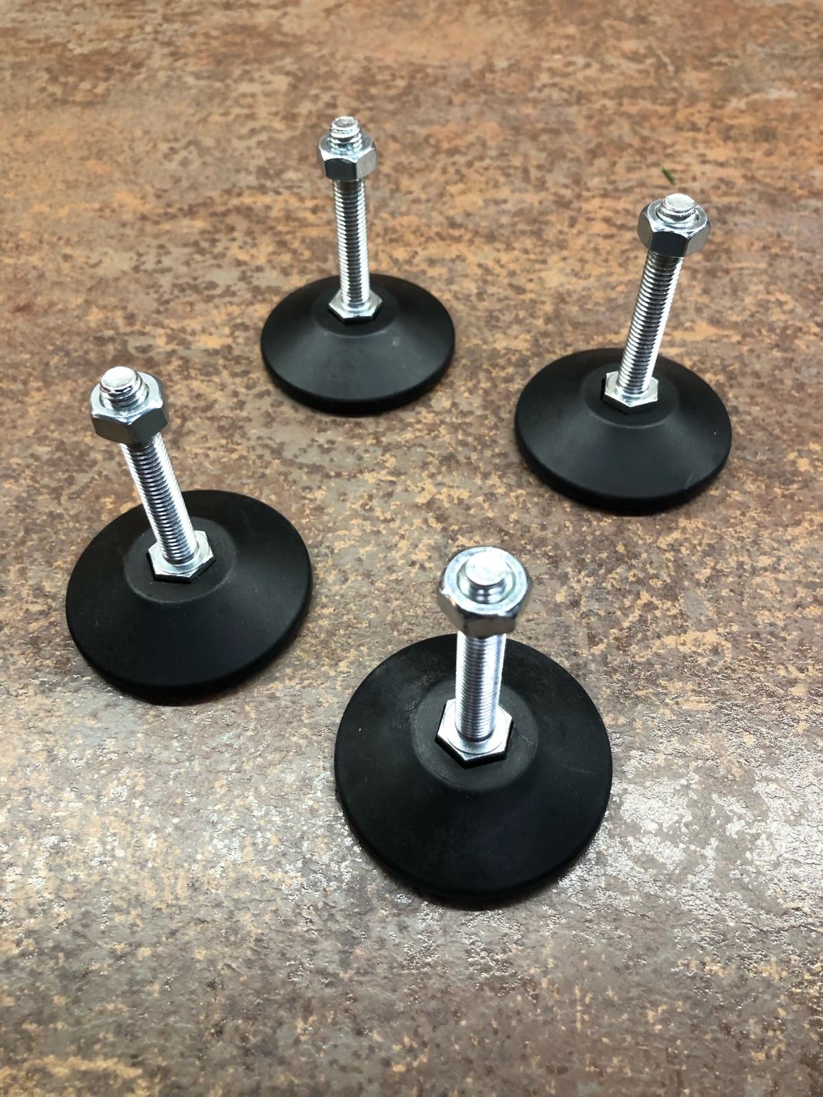 Nogice noge za tuš kanalicu M8 navoj