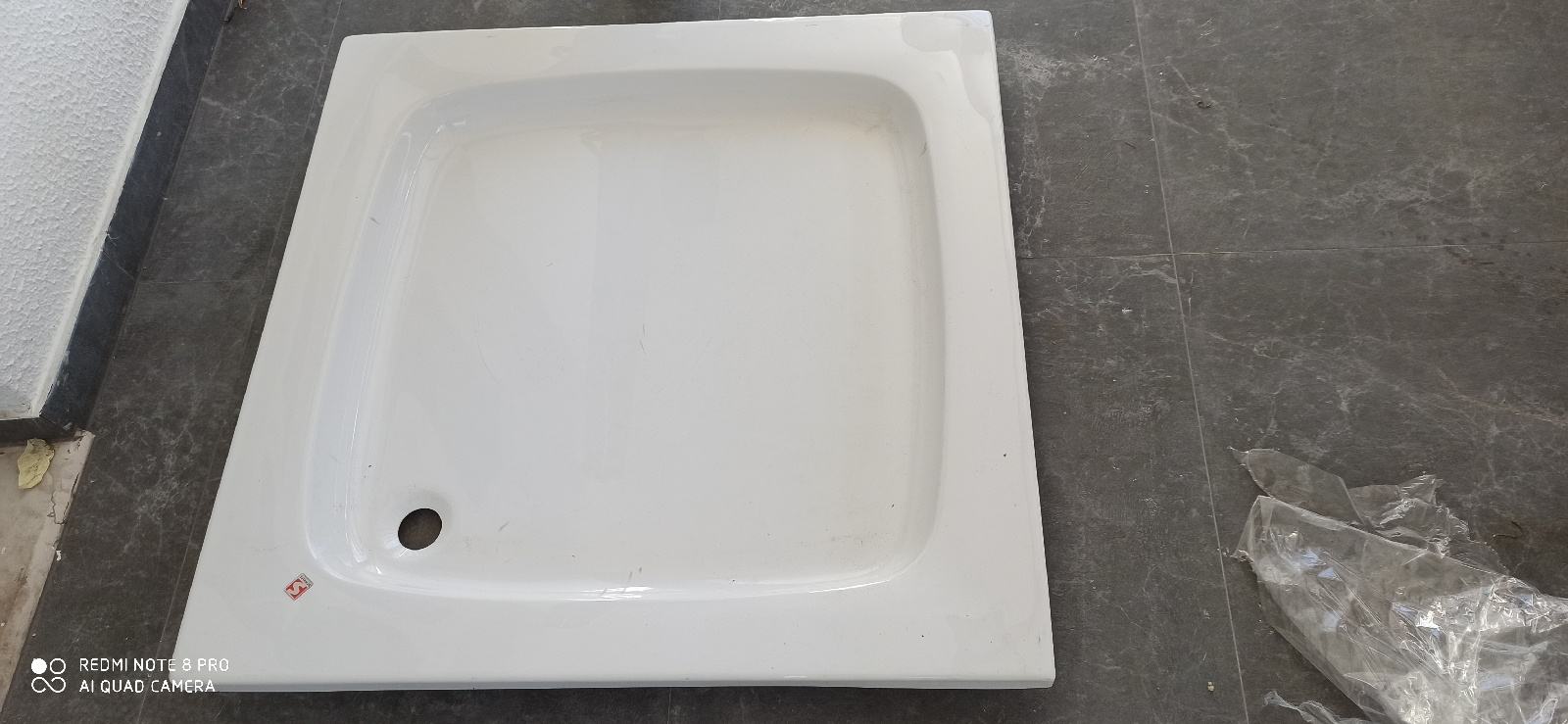 Tuš kada novo 90x90