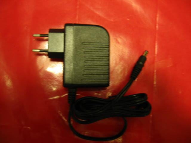 Adapter napajanje 12V 2A za maxTV top box siemens albis STB-7710