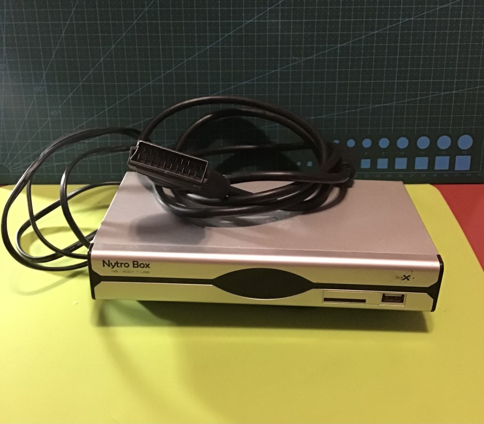 Digitalni adapter za televiziju za vanjsku antenu