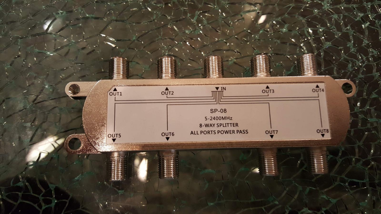 Koaxialni,kabelski razdjelnik (splitter) 1ulaz,8 izlaza