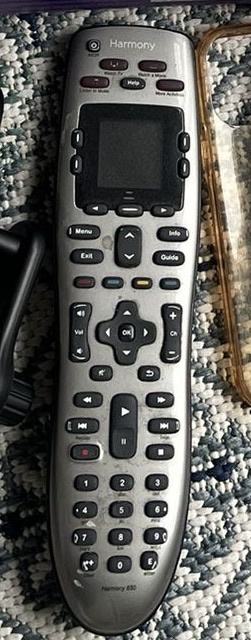 Logitech harmony univerzalni daljinski