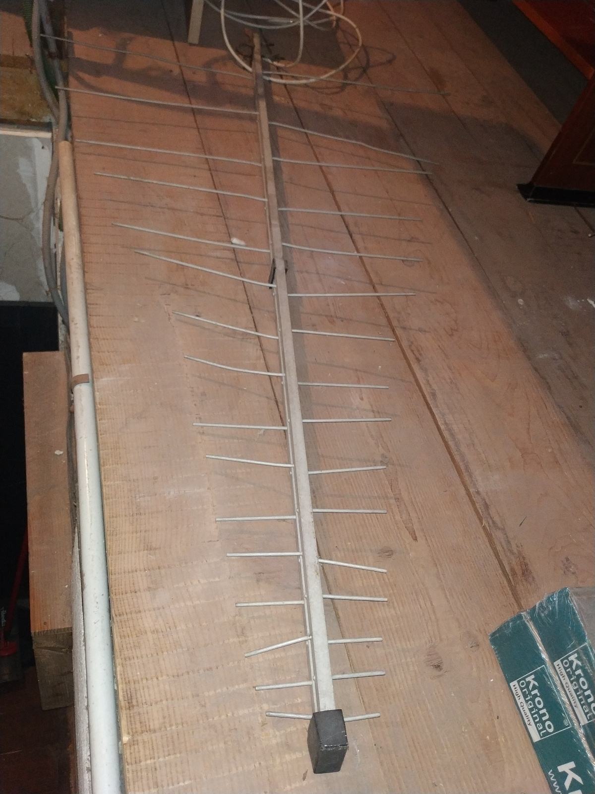 TV antena - riblja kost - 3 komada