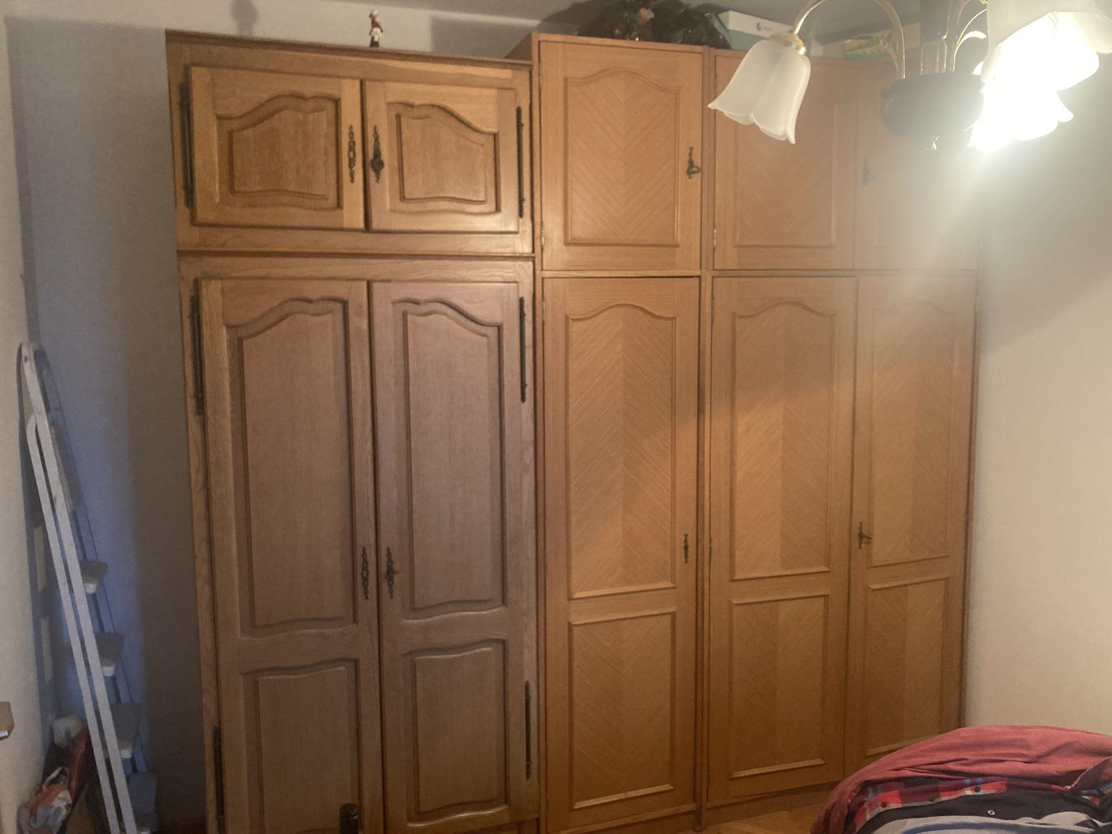 Hrastov regal, ormar