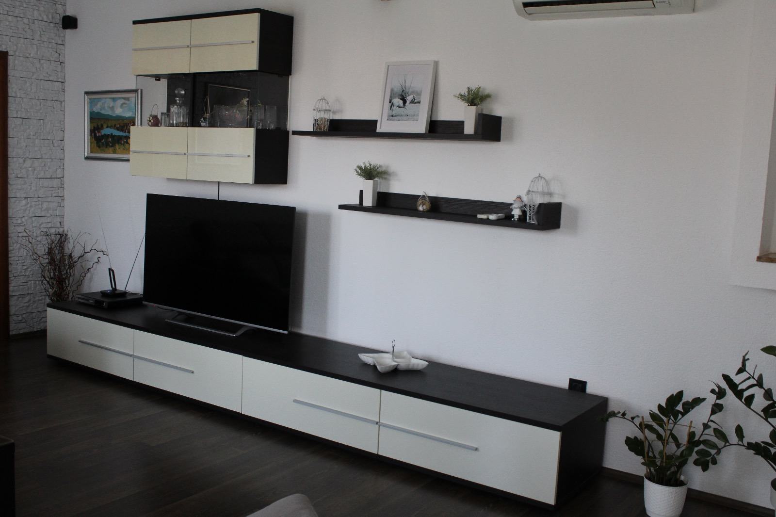 Komoda za dnevni boravak