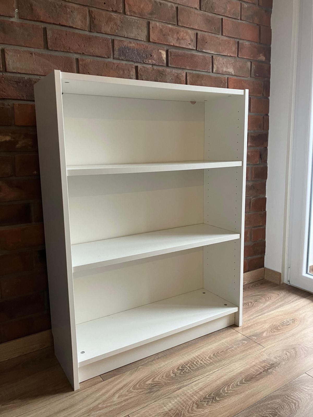 Polica za knjige (IKEA Billy)