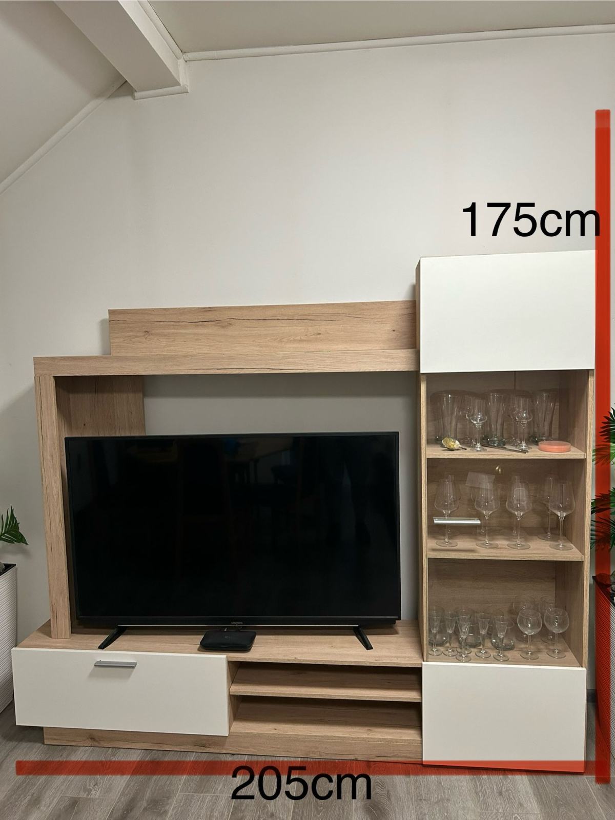 Set regal za dnevni boravak