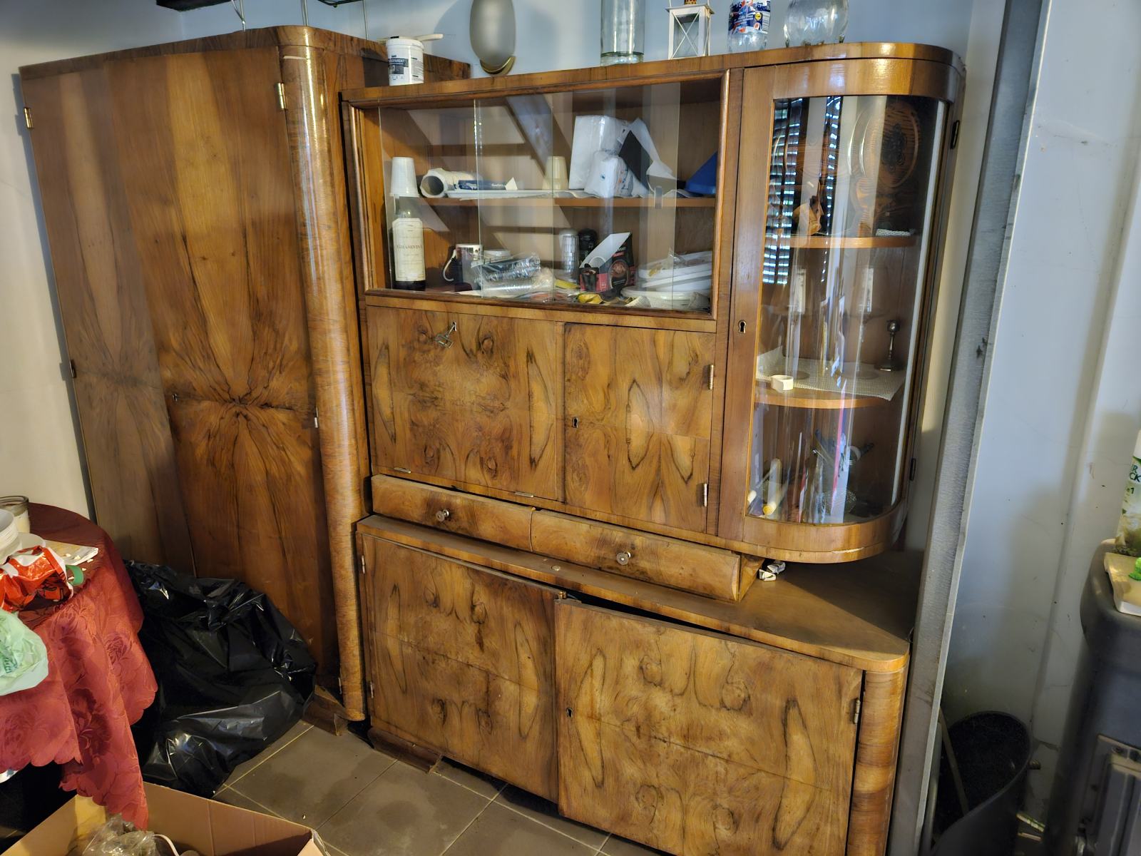 Vitrina i ormar starinski