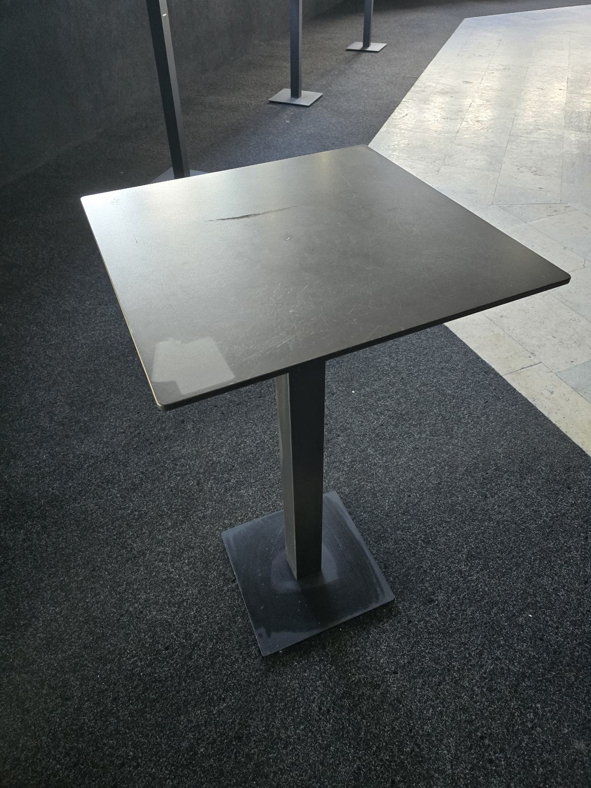 Barski stolovi | Stajačice | Compact ploča | 59x59cm