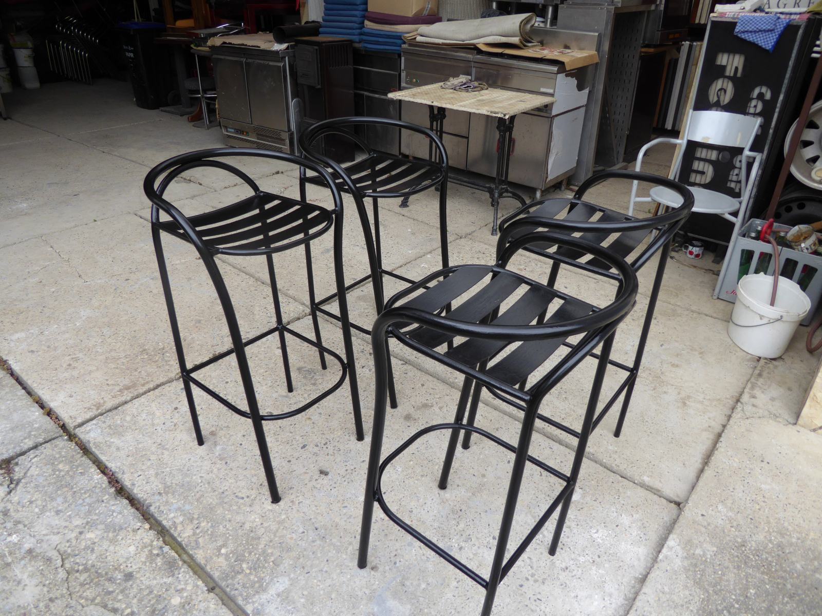 Visoke barske metalne stolice 2 kom