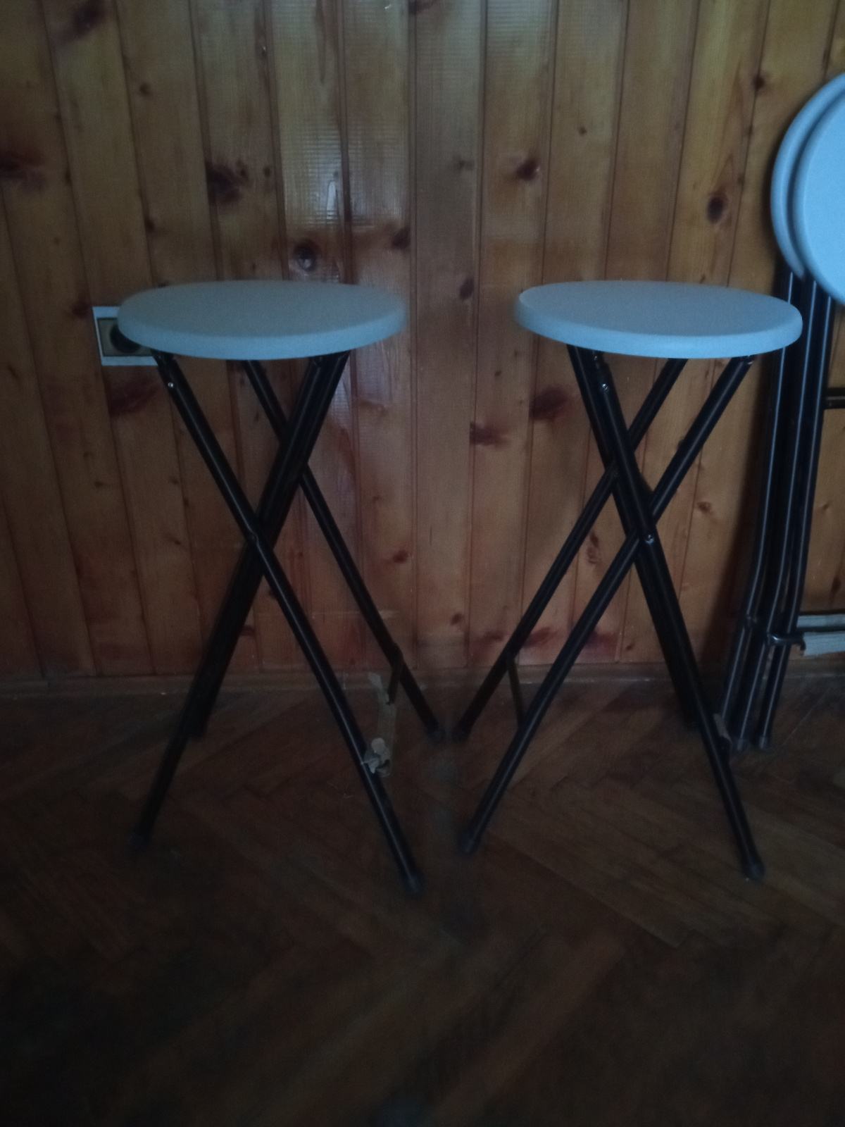 Visoke barske stolice