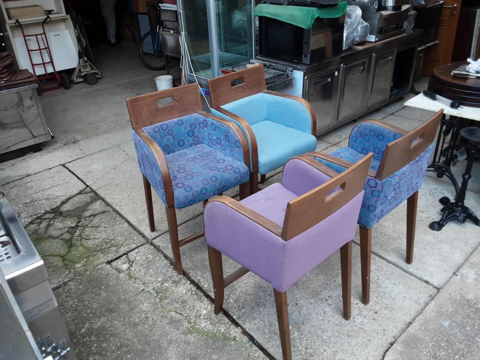 Vrhunske visoke masivne-hrastove barske stolice 10 kom HITNO