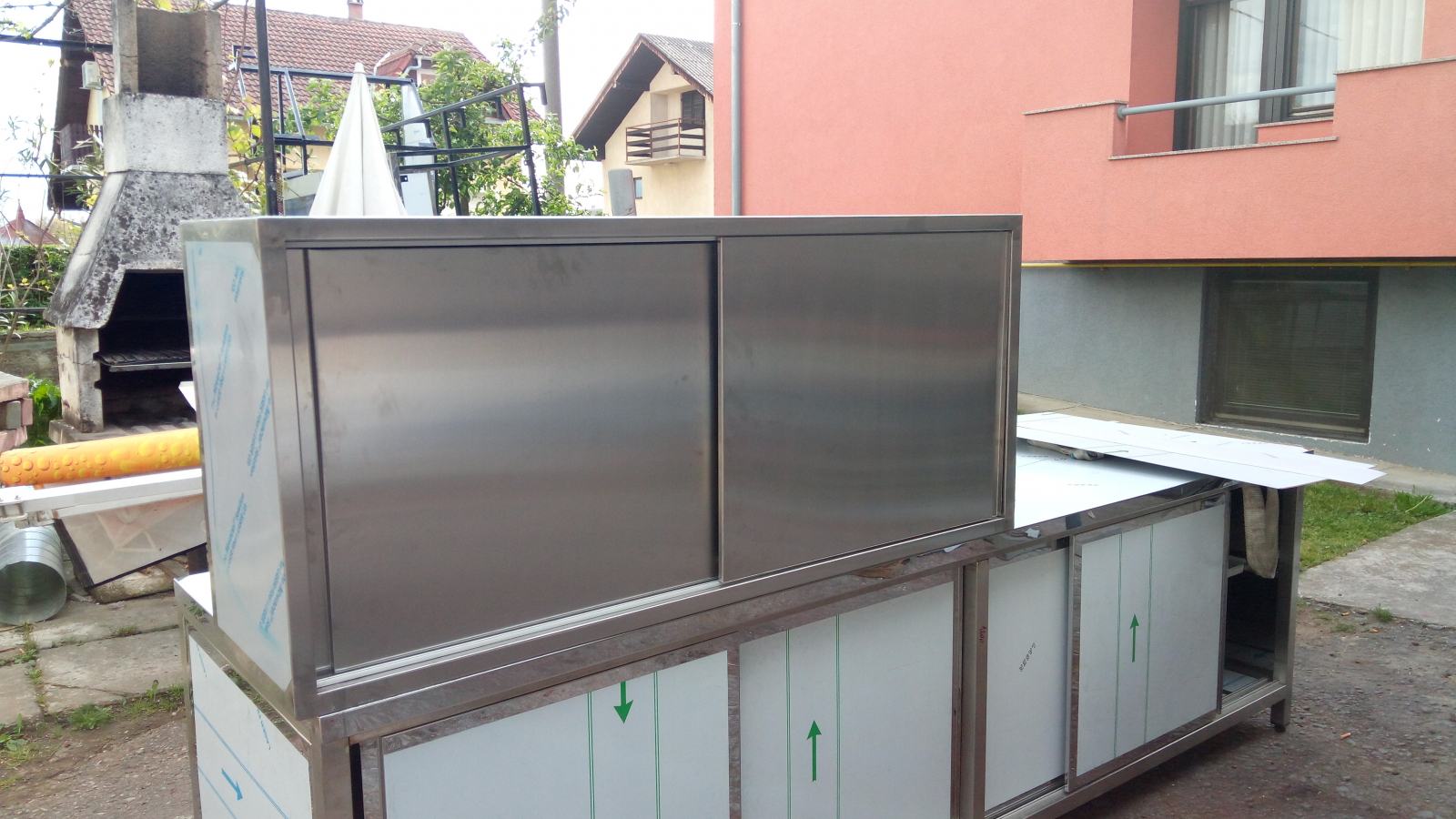 INOX viseci element zatvoreni 1200x400x600mm- 2450 kn