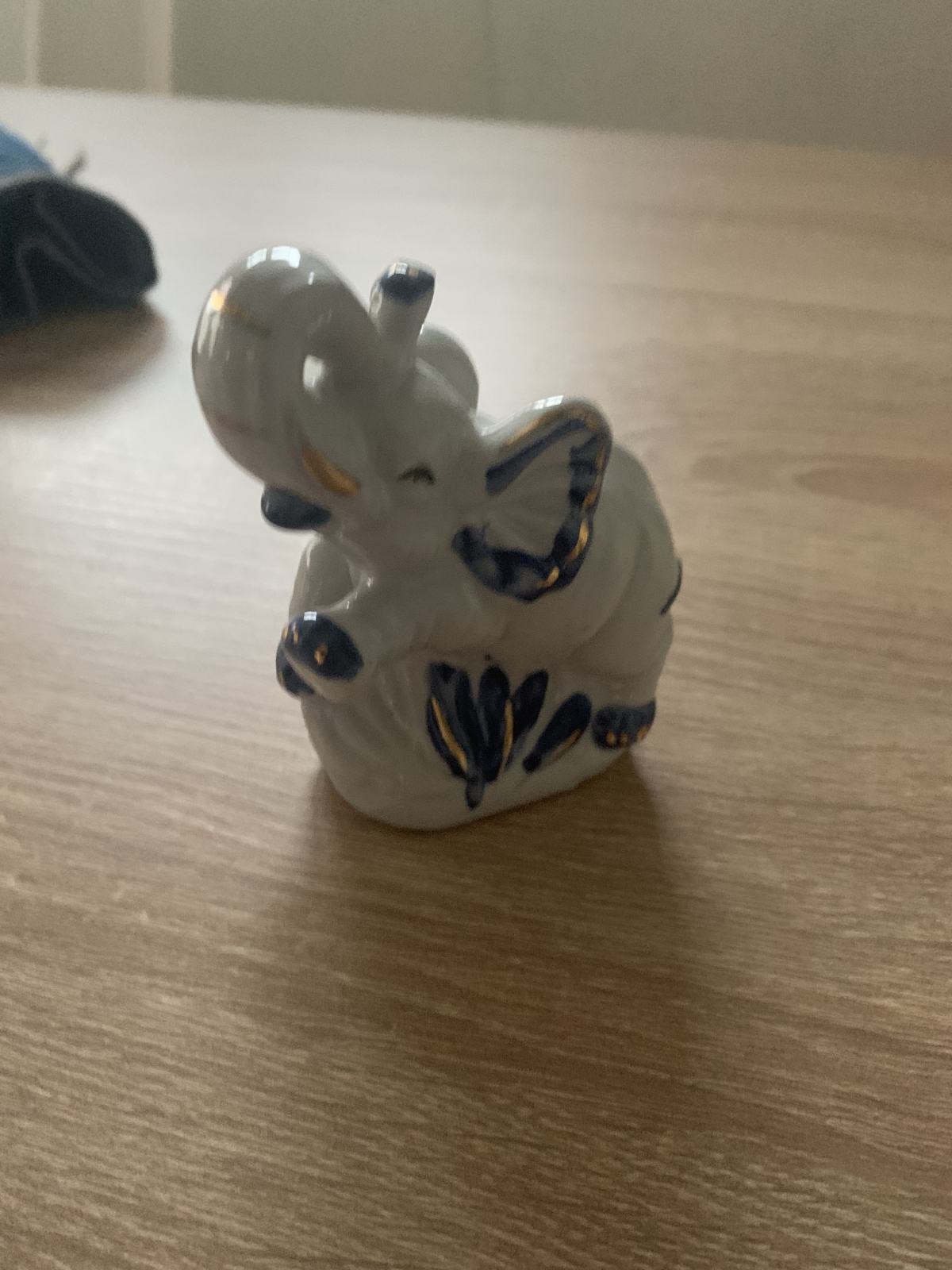 Keramička figurica - slon