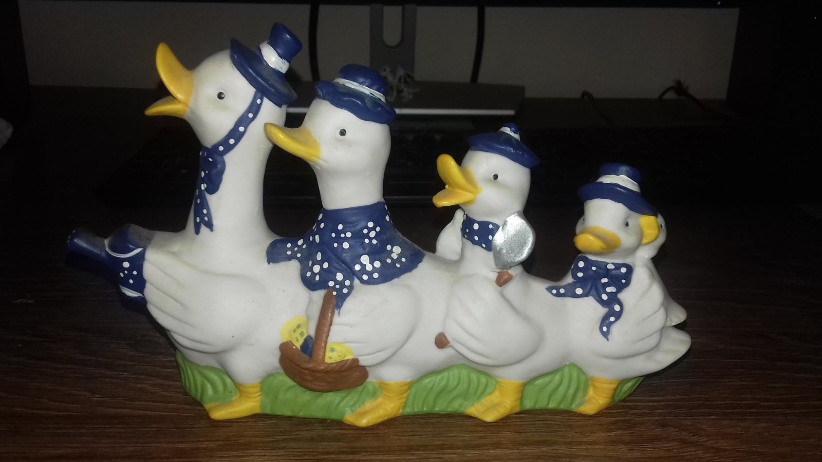 Velika preslatka figura patkica