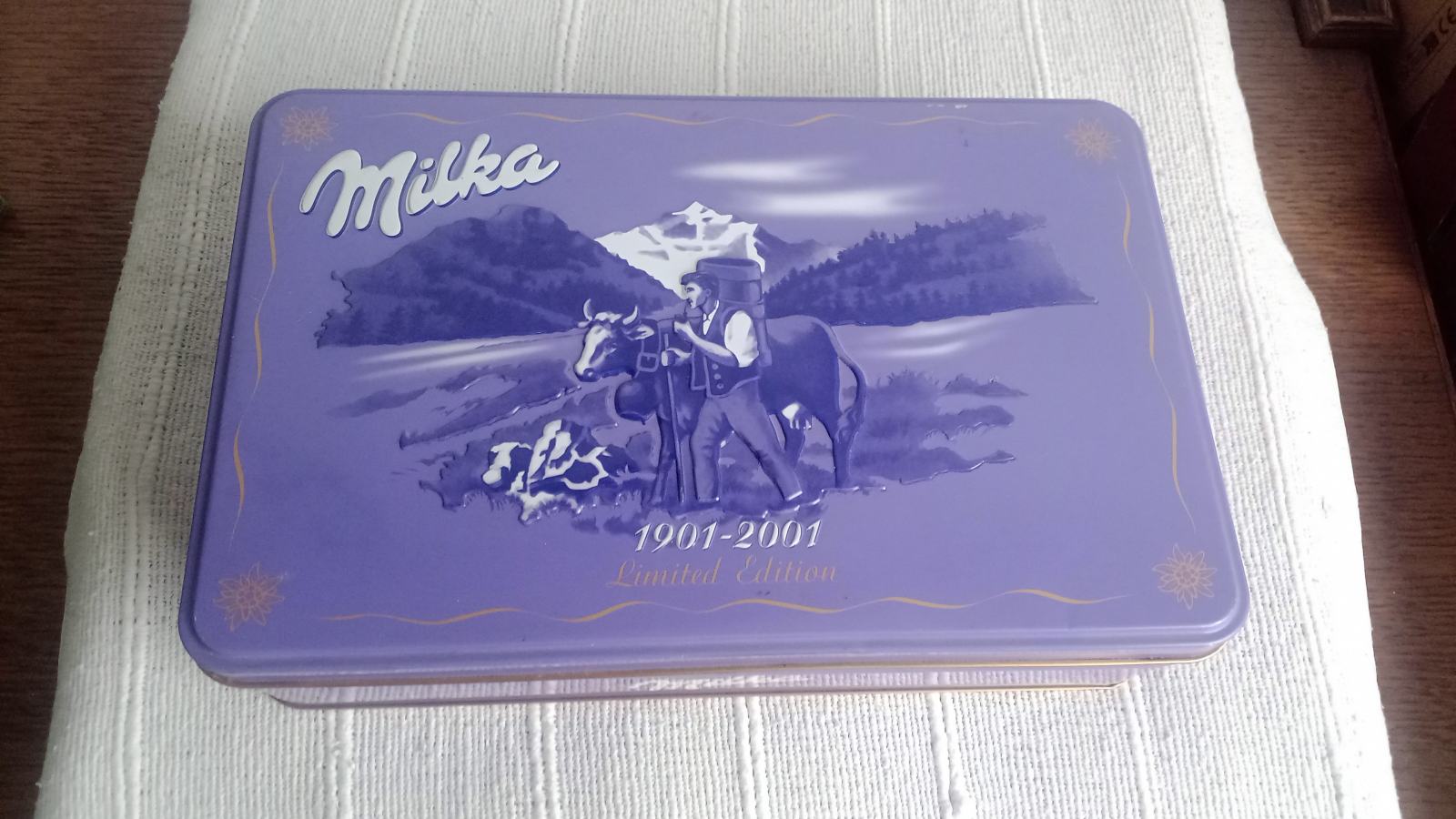 MILKA - UKRASNA METALNA KUTIJA IZ 2002. GODINE