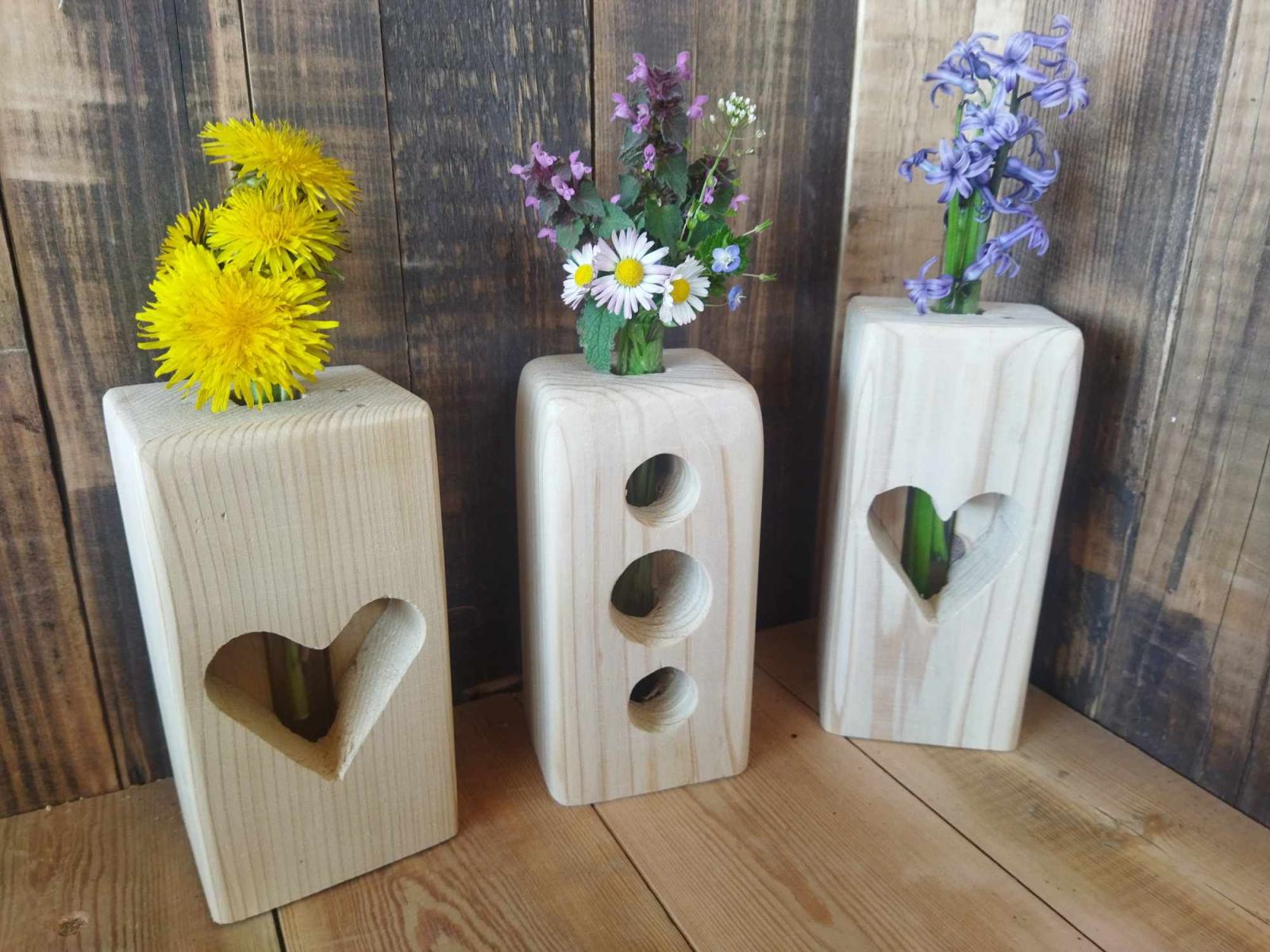 VAZE DRVENE SA STAKLENOM EPRUVETOM