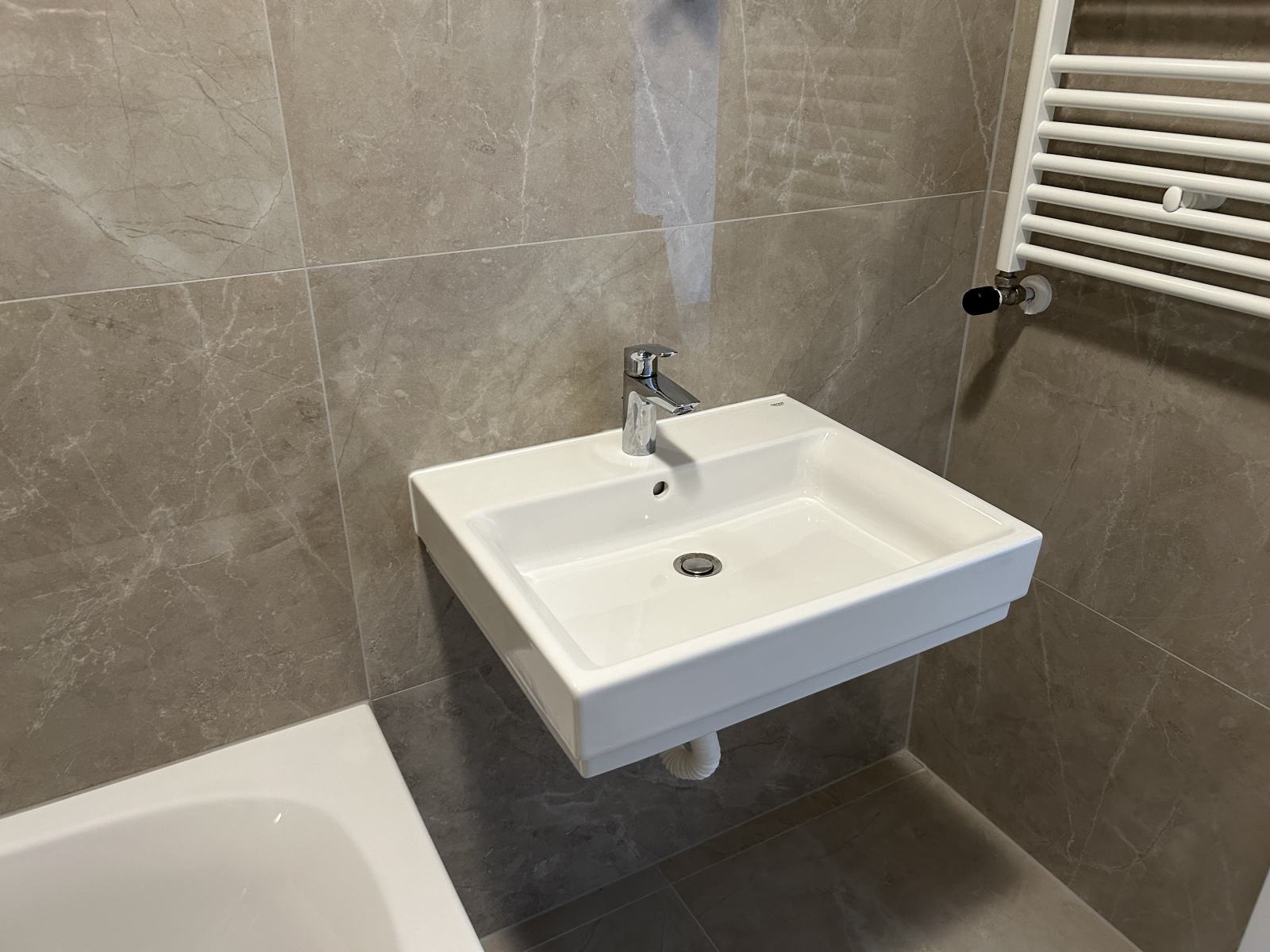 Grohe umivaonik i miješalica