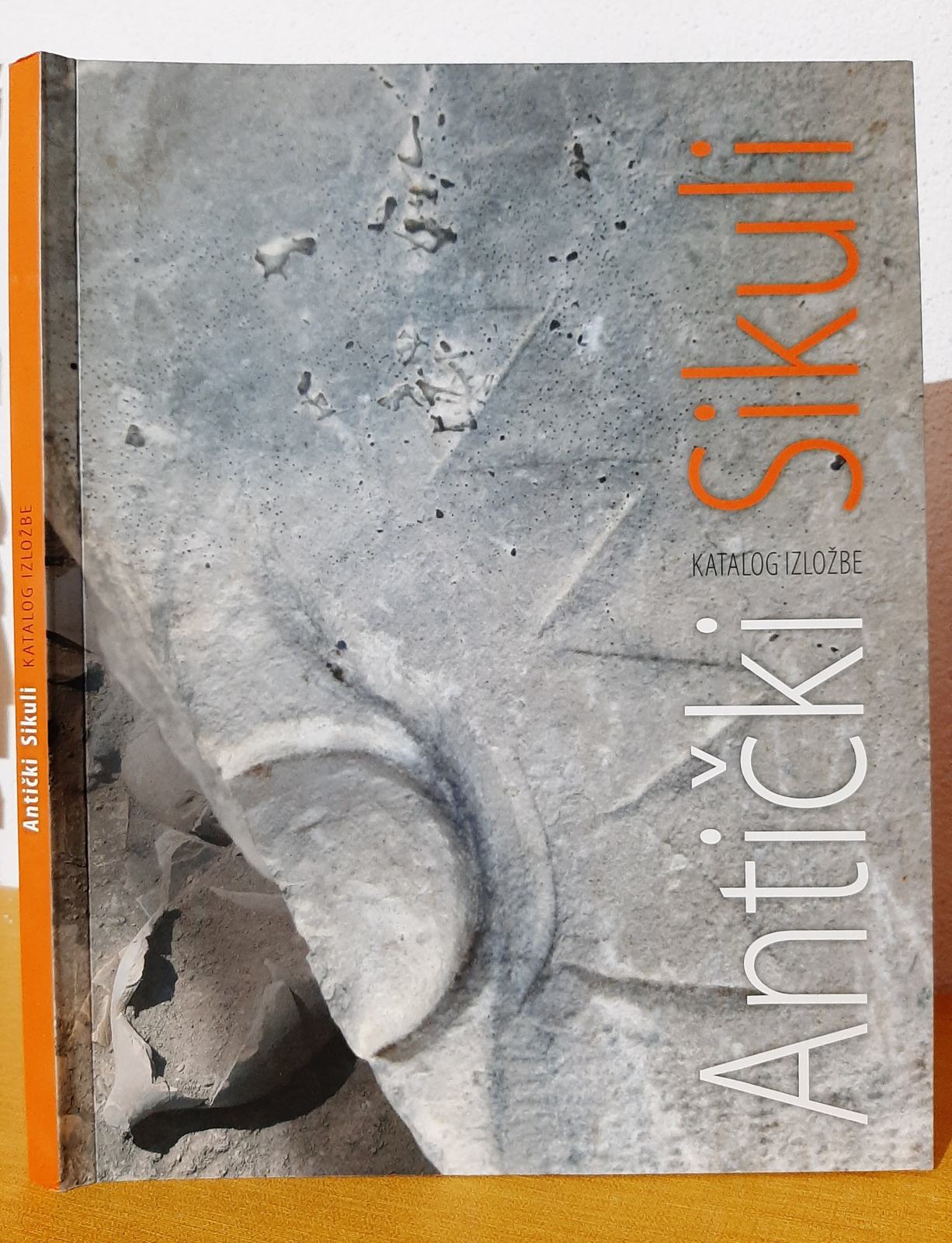Antički Sikuli - katalog izložbe