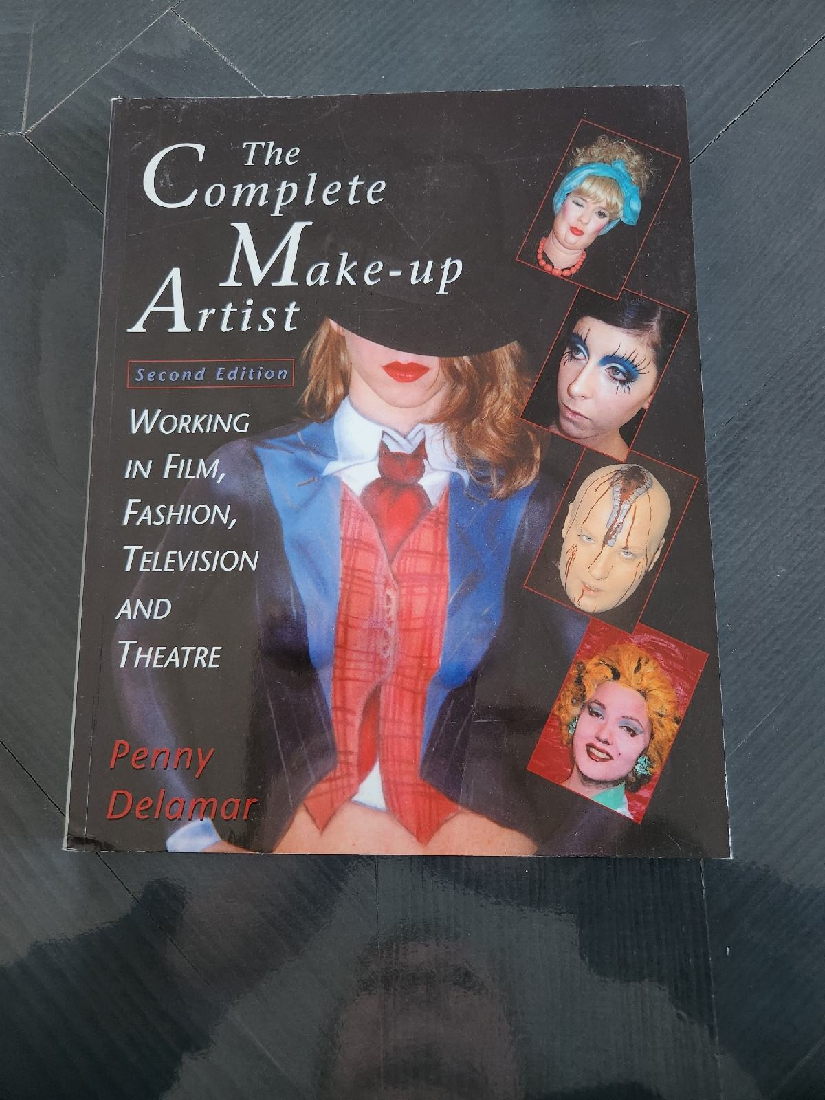 MAKEUP KNJIGA: THE COMPLETE MAKE-UP ARTIST ($45,95 sniženo na 20 eura)
