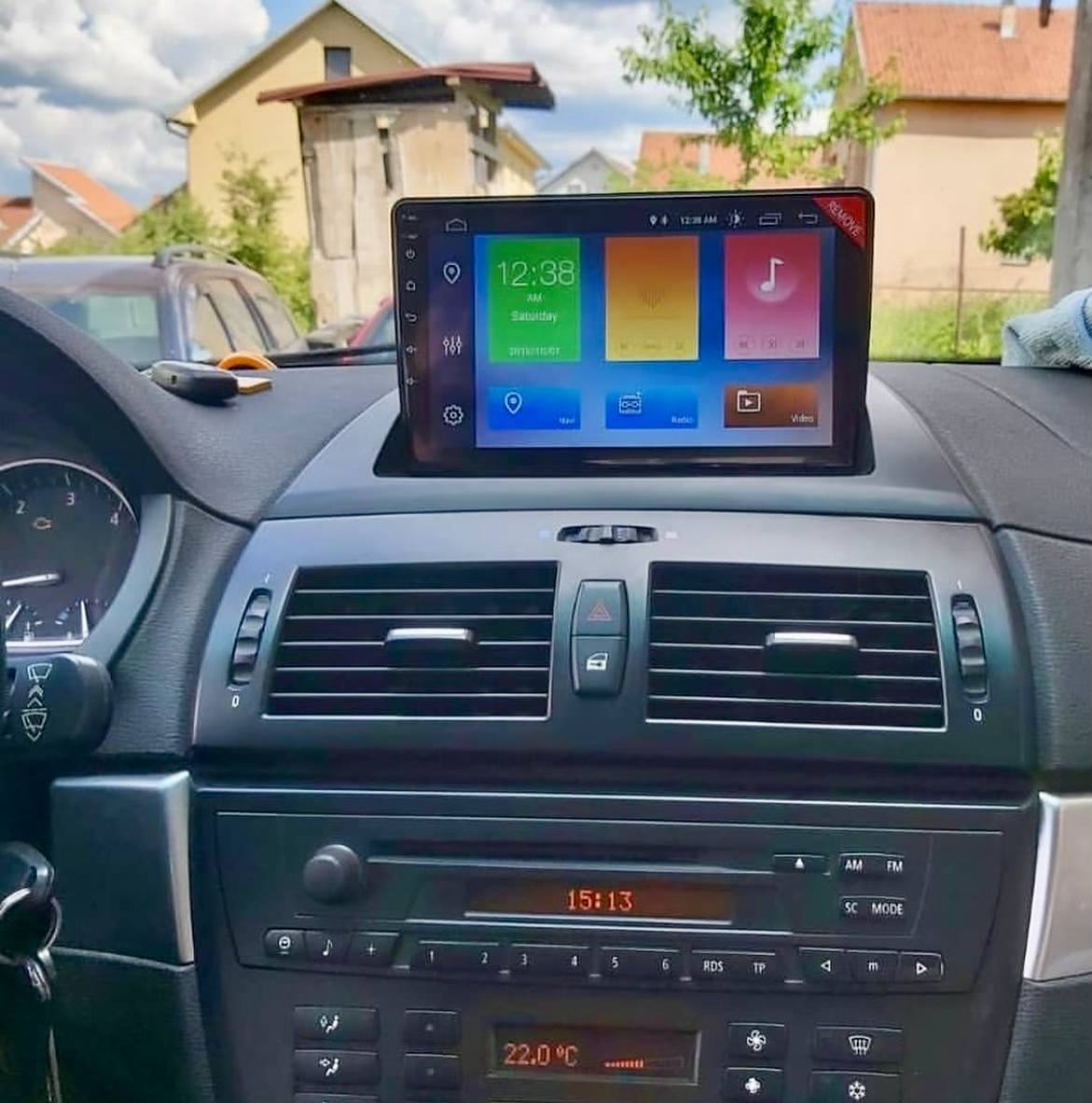 Multimedija BMW X3 E83 Navigacija Radio GPS 2GB