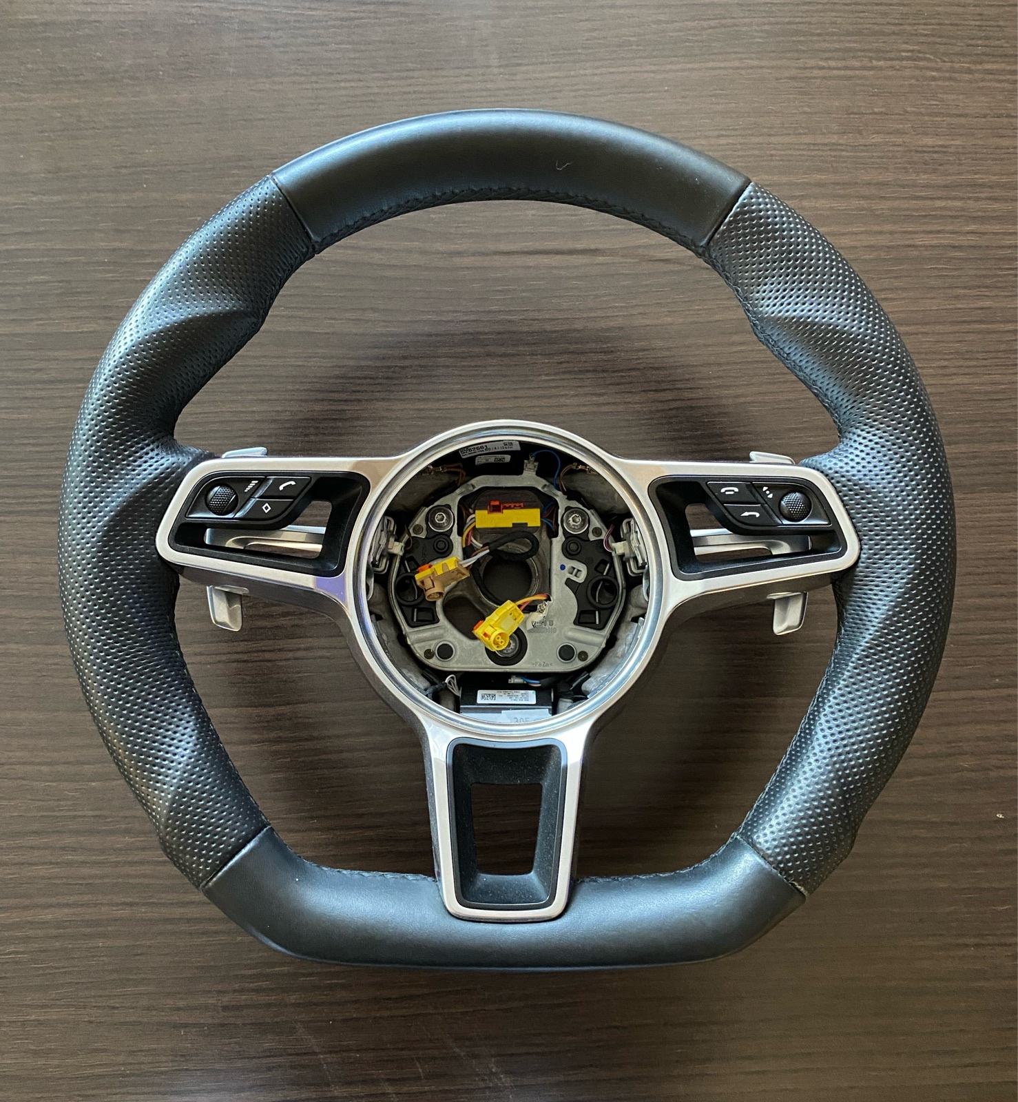 Porsche Performance volan