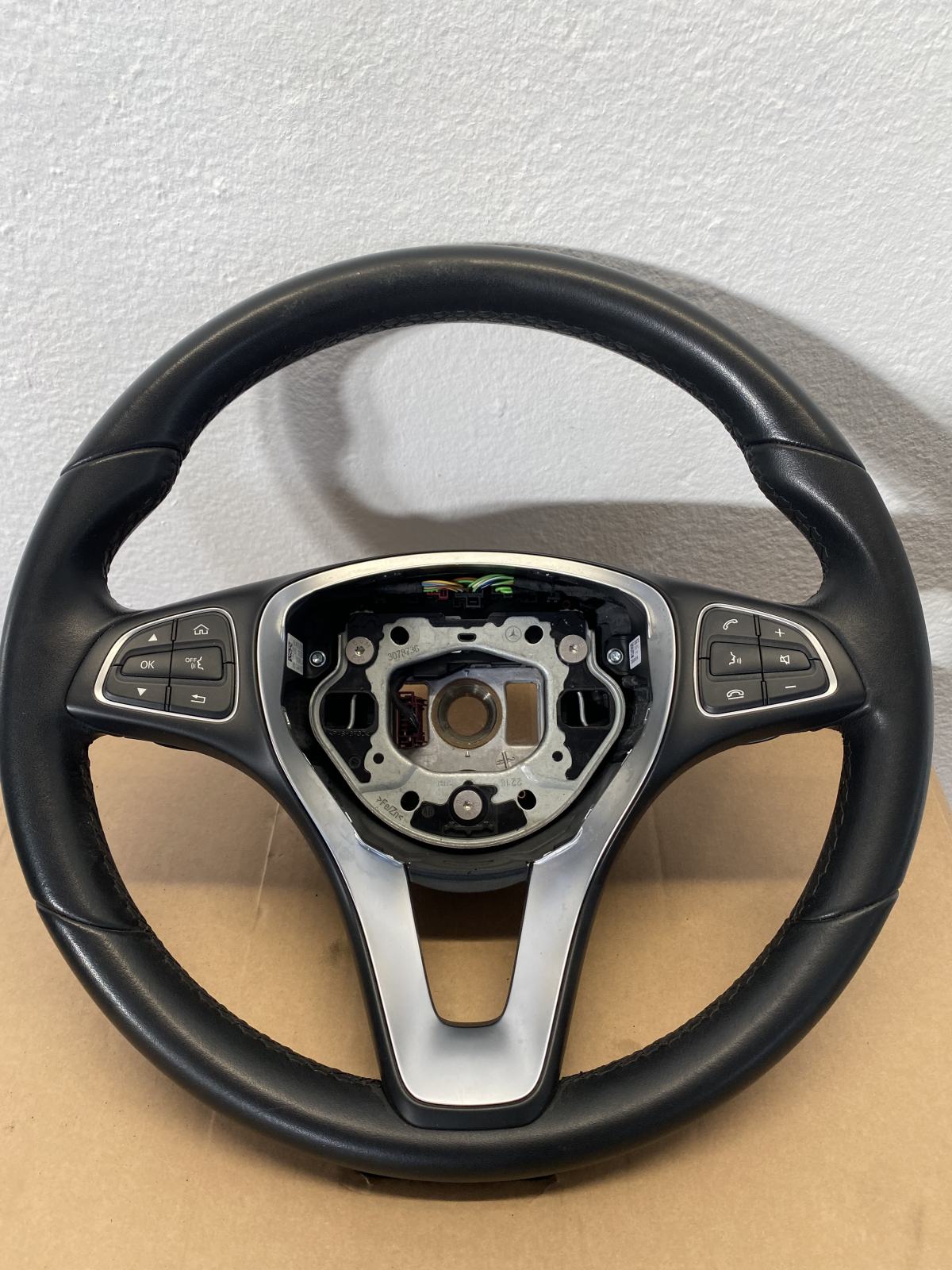 Volan Mercedes W205 W176 W246 W253 T008