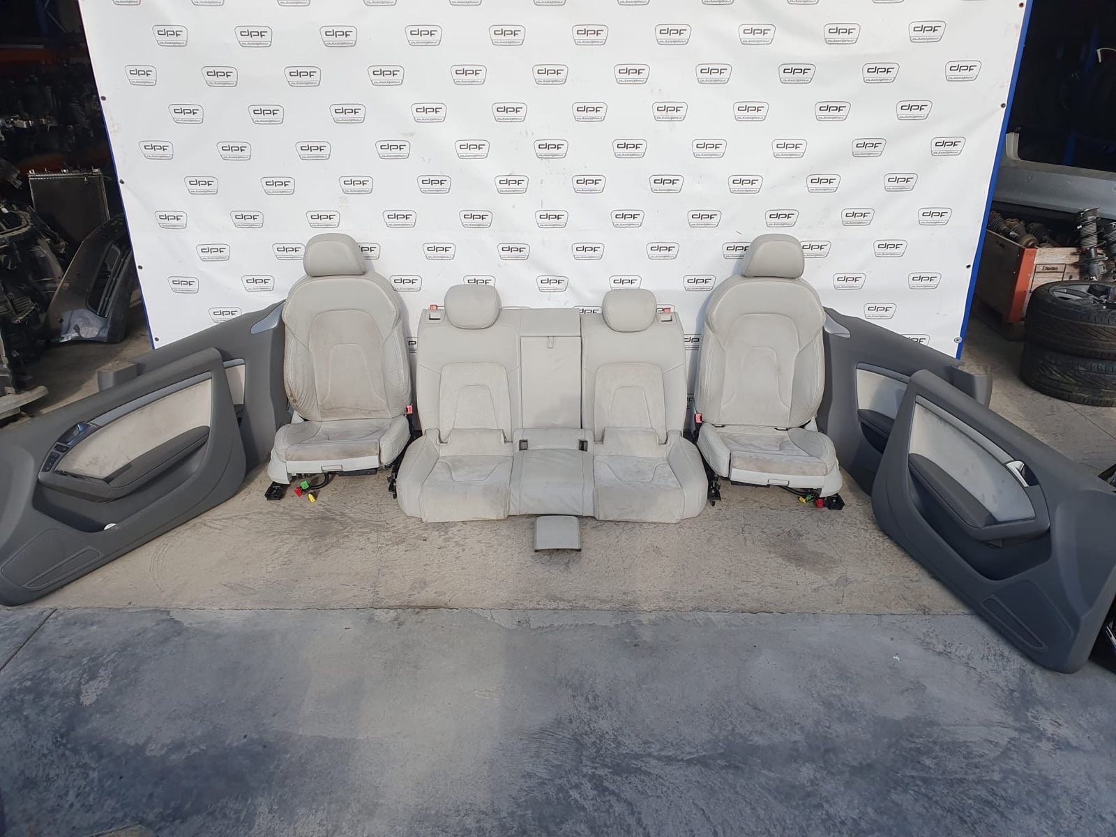 Audi A5 8T Coupe interijer