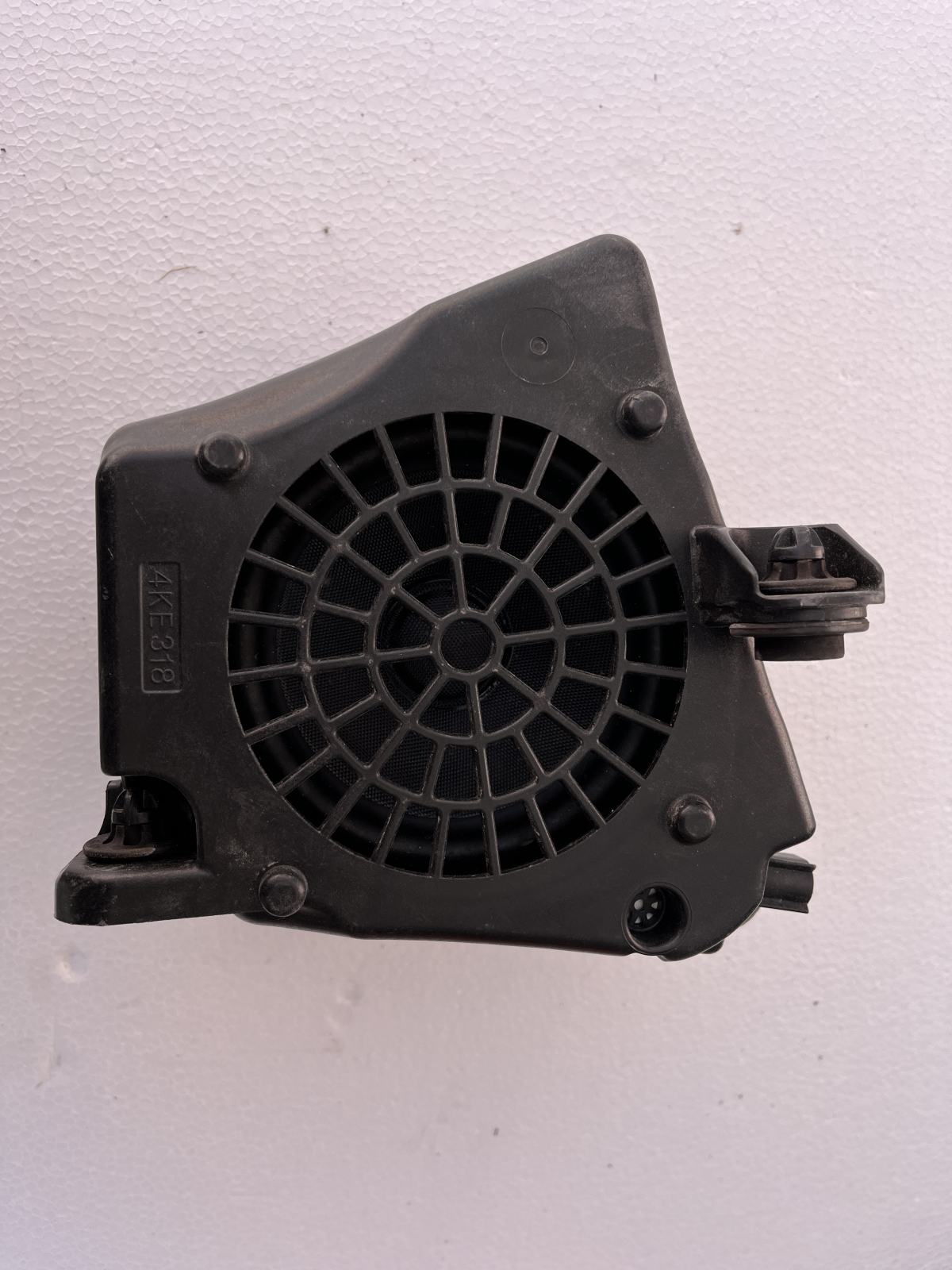 Audi E-Tron 55 ispuh zvučnika 4KE035916