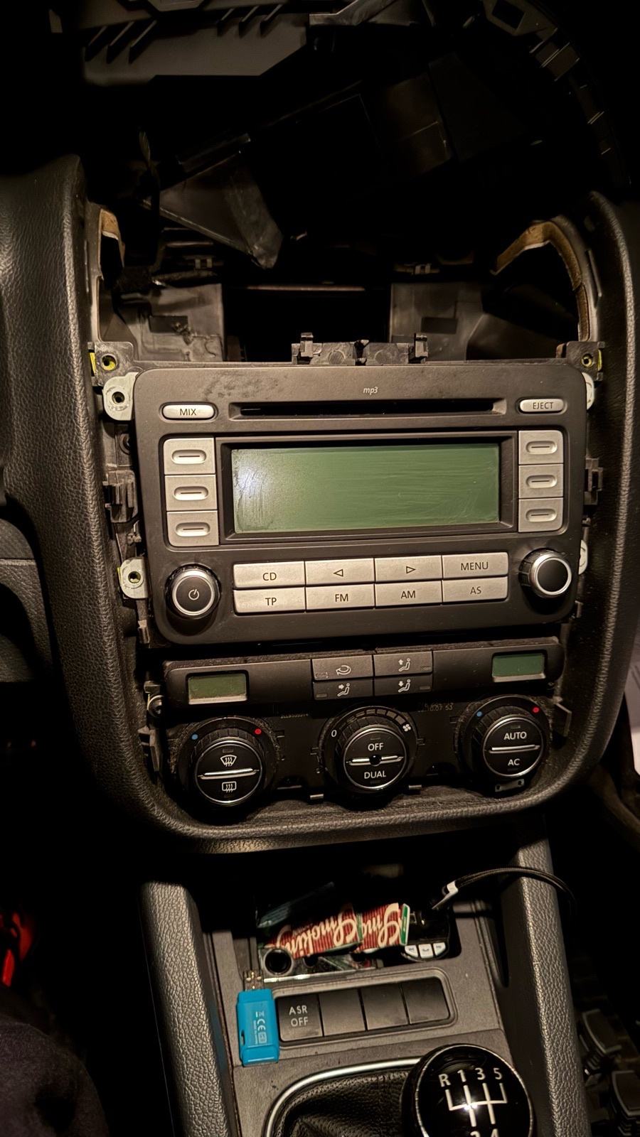 Auto radio