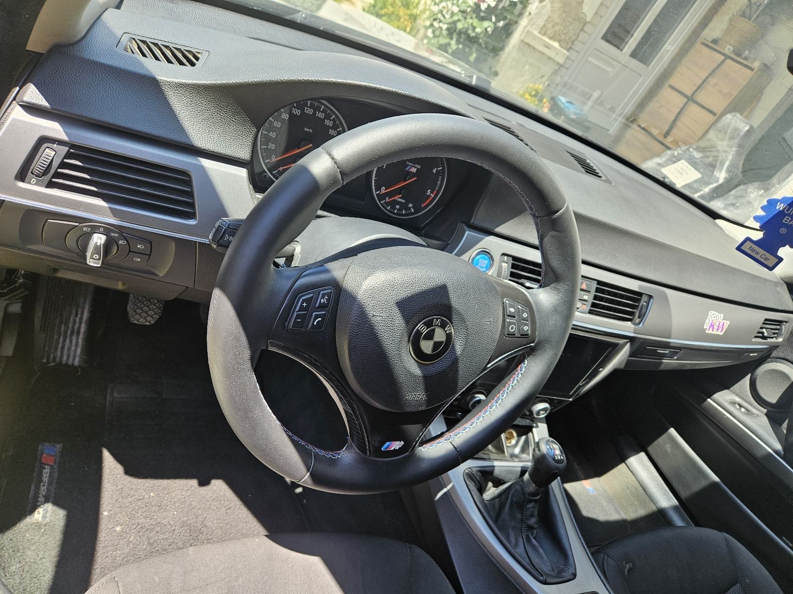 BMW E90 E91 TABLA S AIRBAGOM ARMATURA