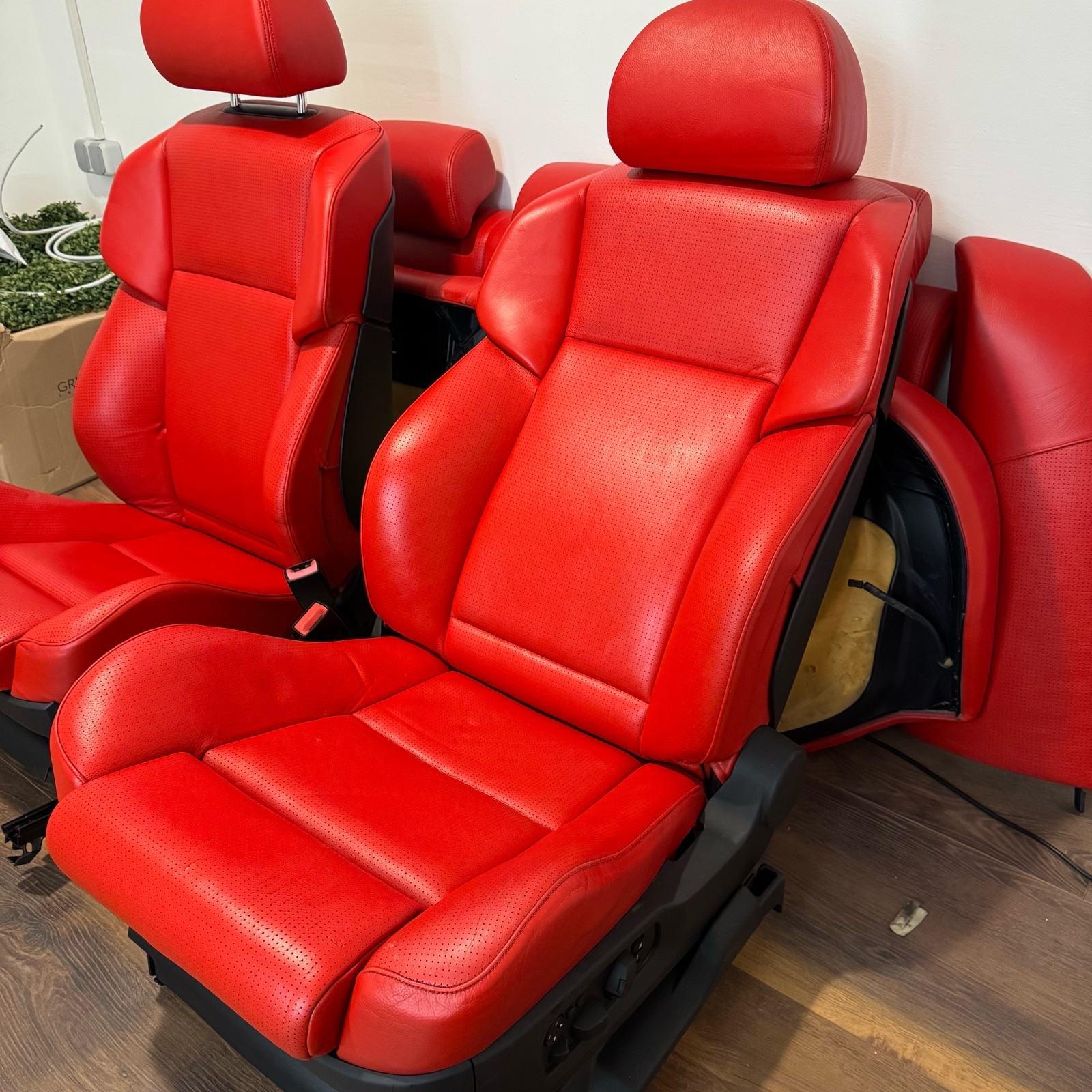 BMW M5 e60 red interior