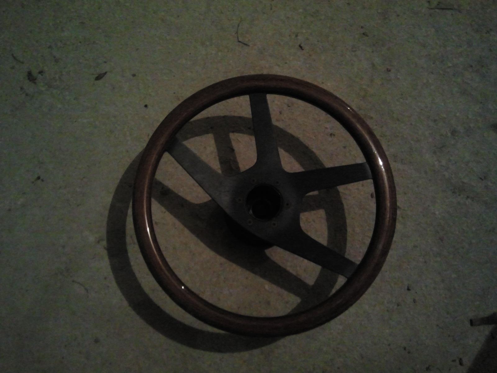 drveni volan mercedes 124