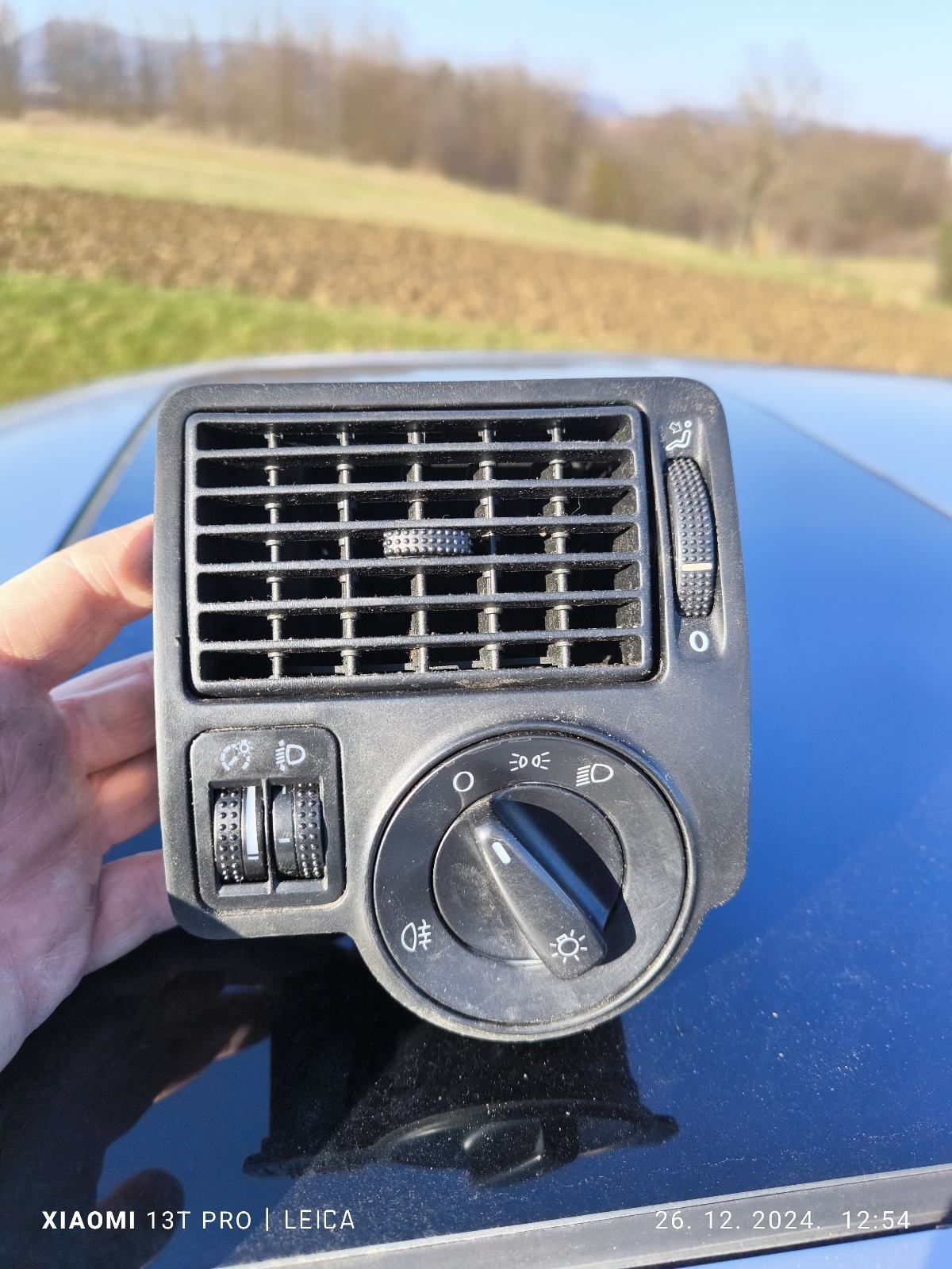 Golf 4 prekidač svjetla