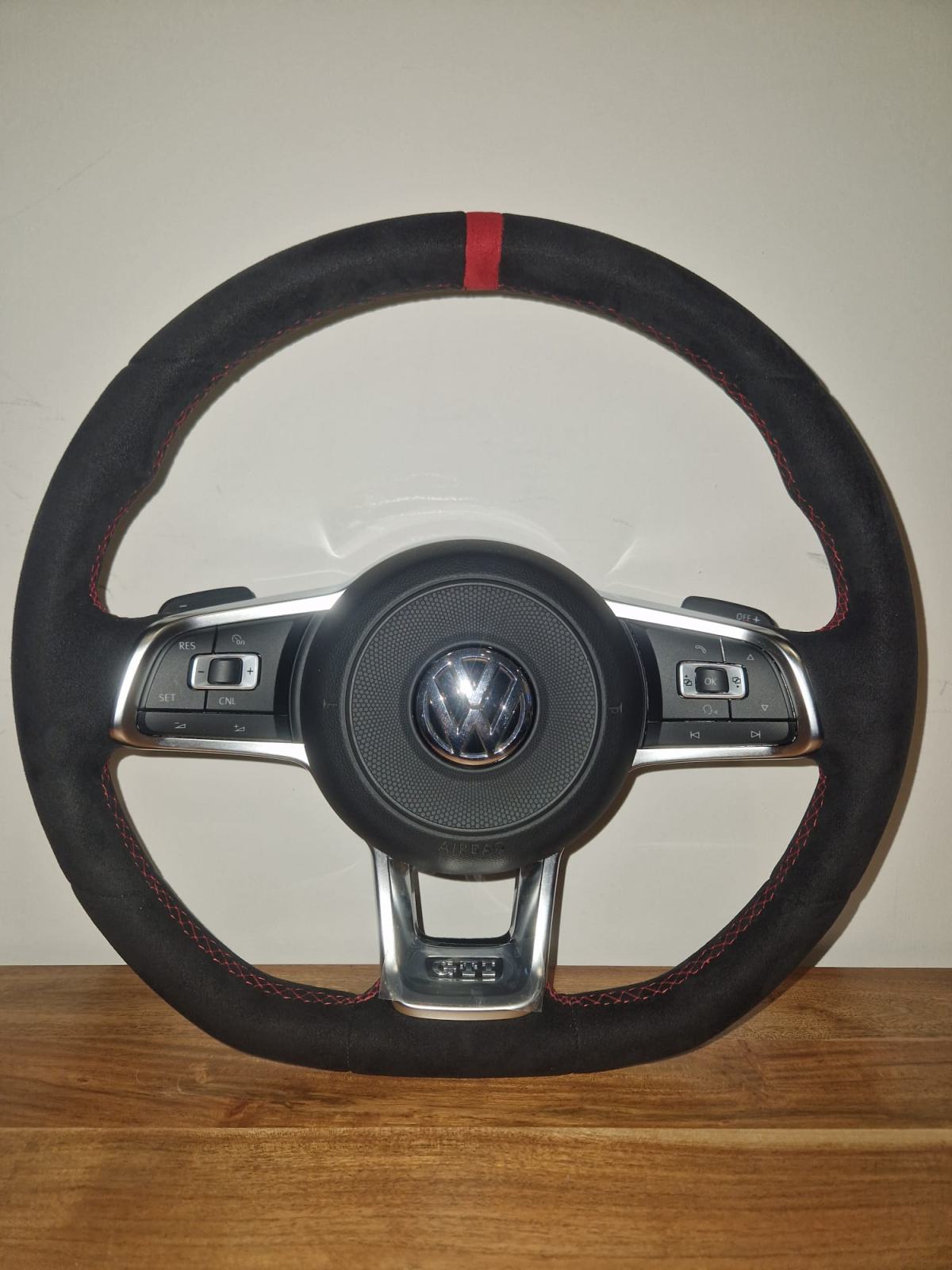 Golf 7 Gti Volan sa Airbagom...Alcantara...F1...