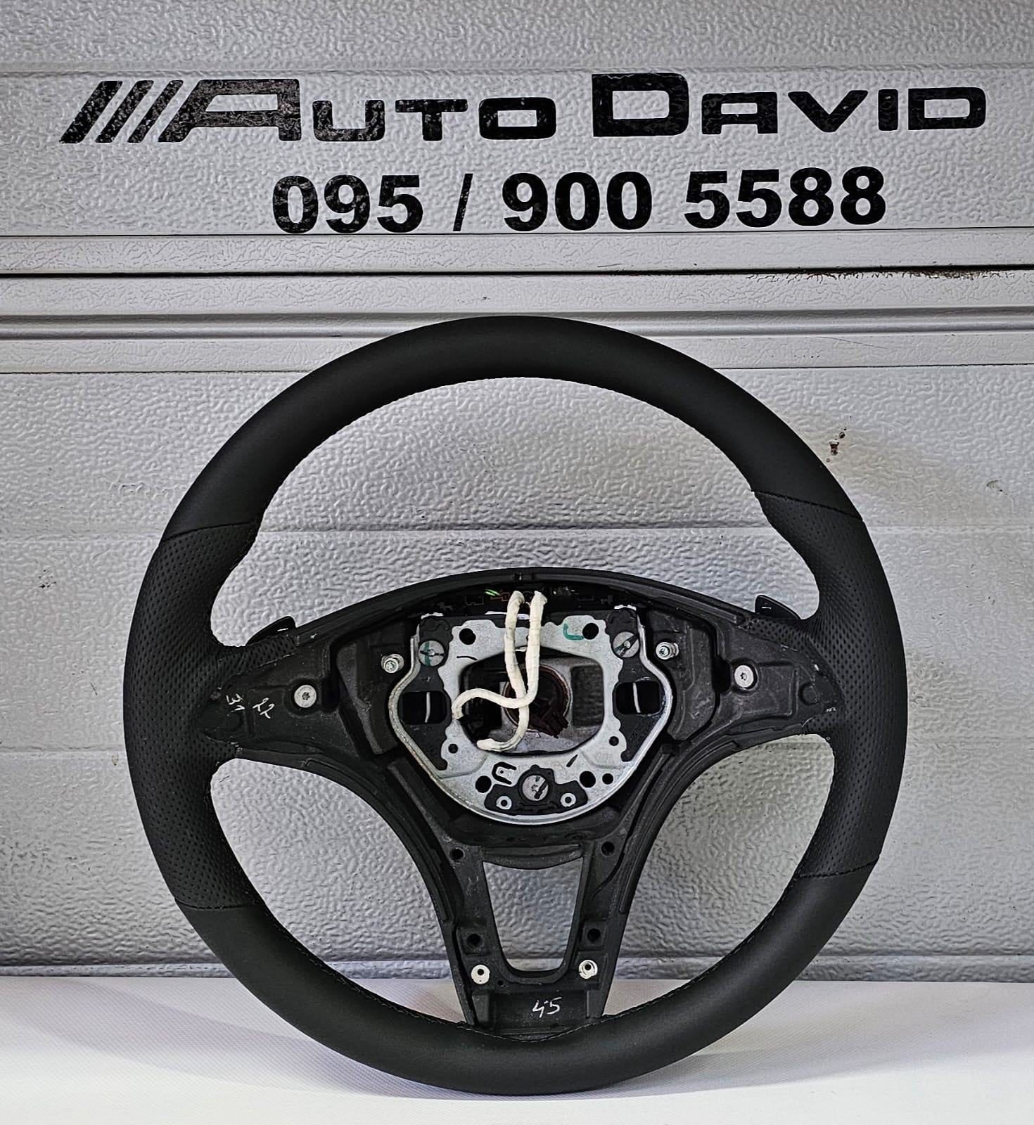 MERCEDES E W213 W205 AVANGARDE VOLAN KOŽA F1 KAO NOVO