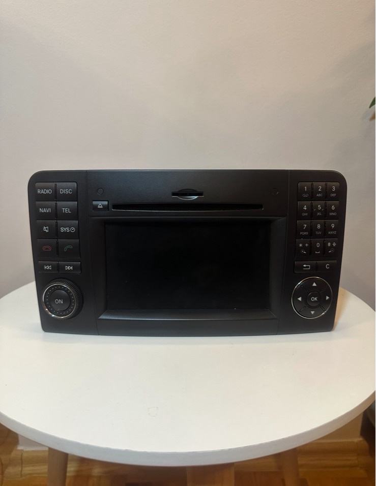 Mercedes Multimedija